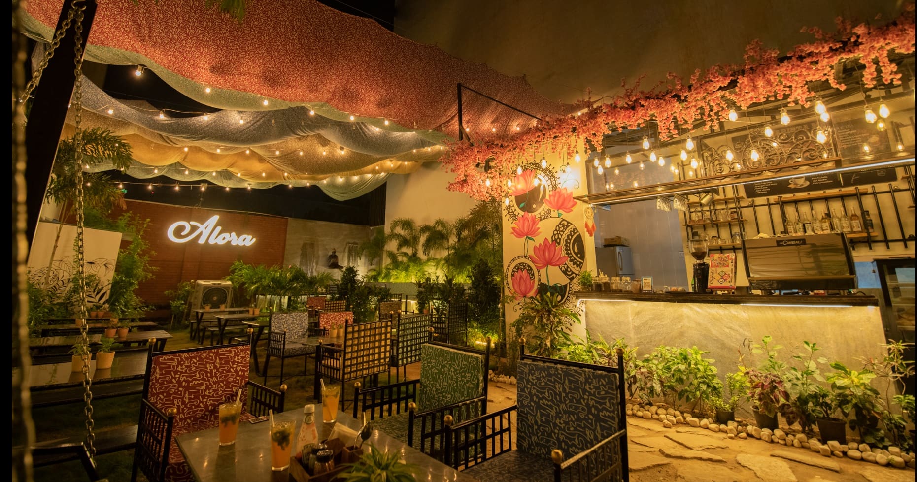 Photos of Alora Cafe & Patisserie, Pictures of Alora Cafe & Patisserie ...