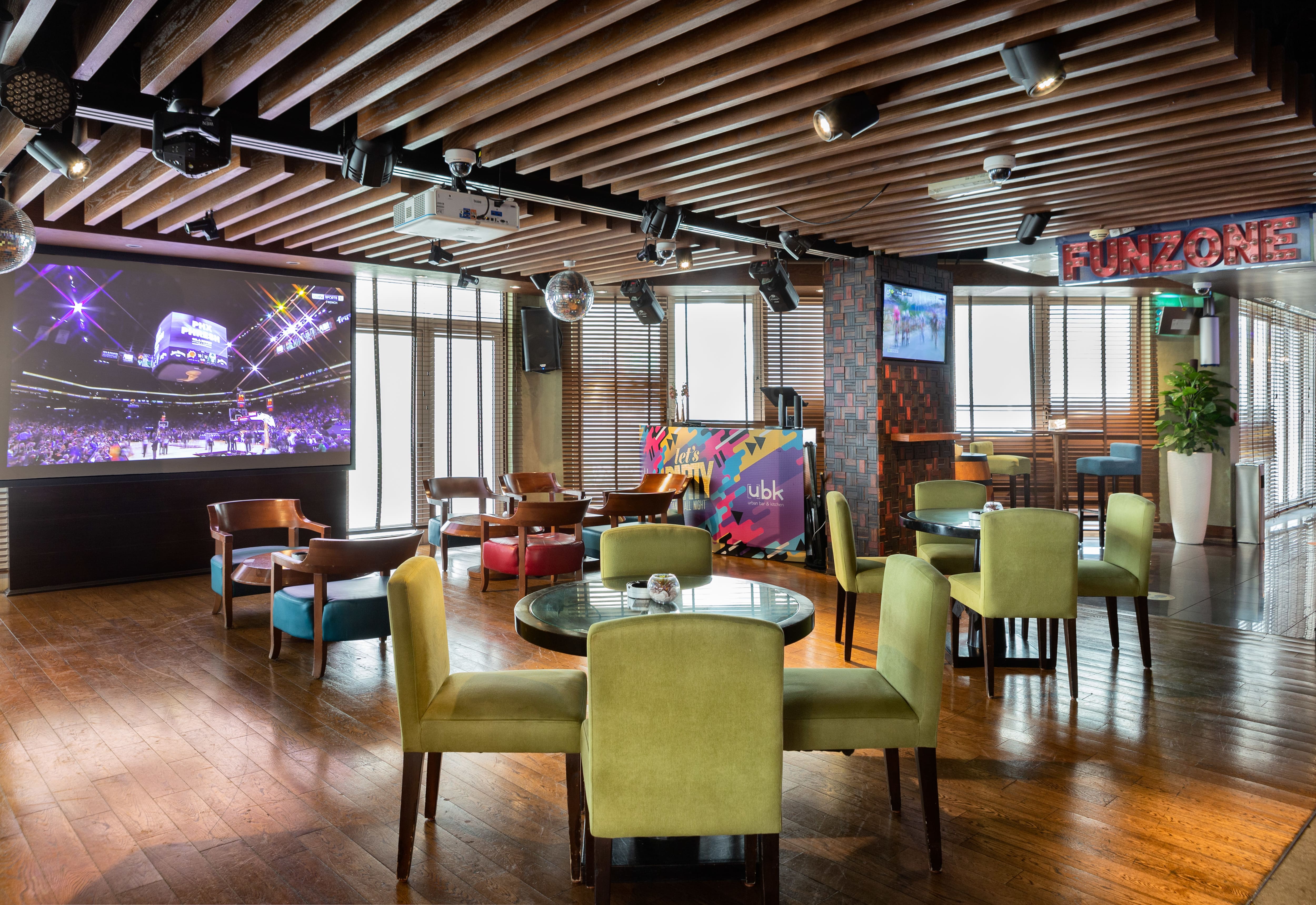 Photos of Urban Bar & Kitchen - Mövenpick Hotel Jumeirah Lakes Towers ...