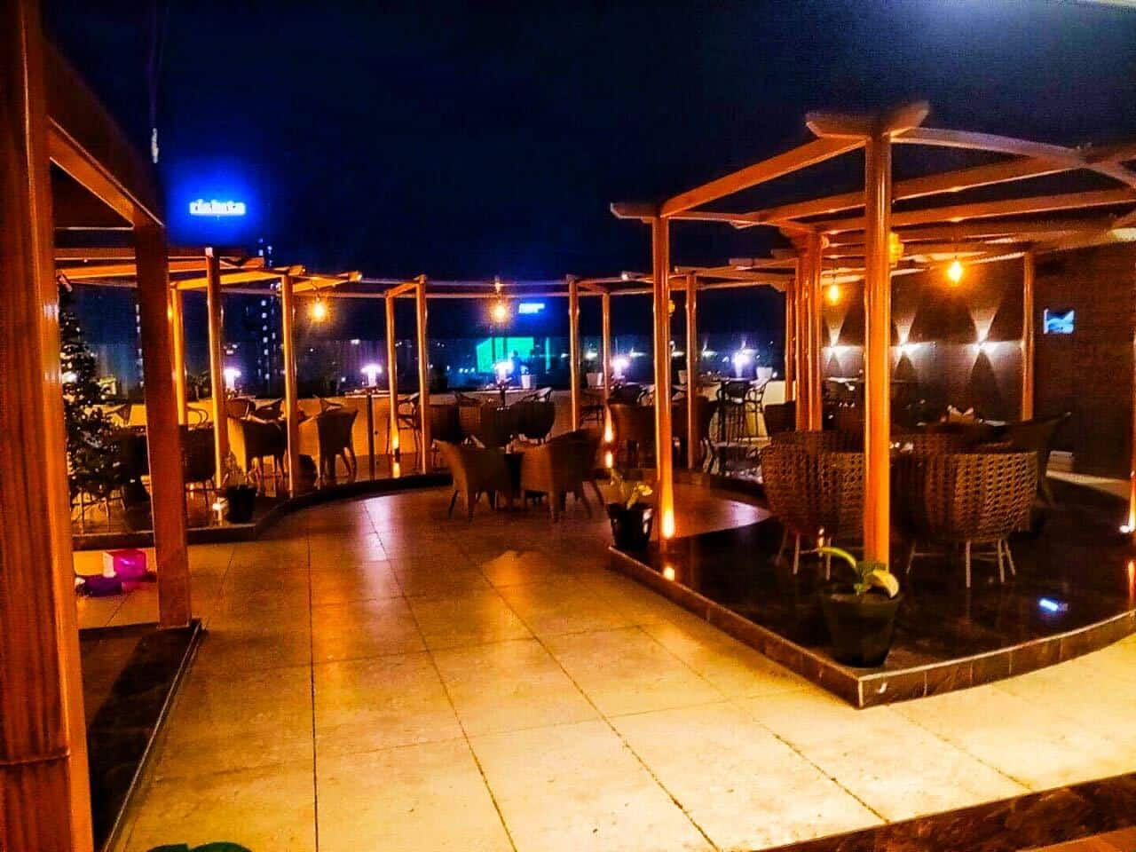 Book table and online reservation at Hudaba Classic, Gomti Nagar, Lucknow