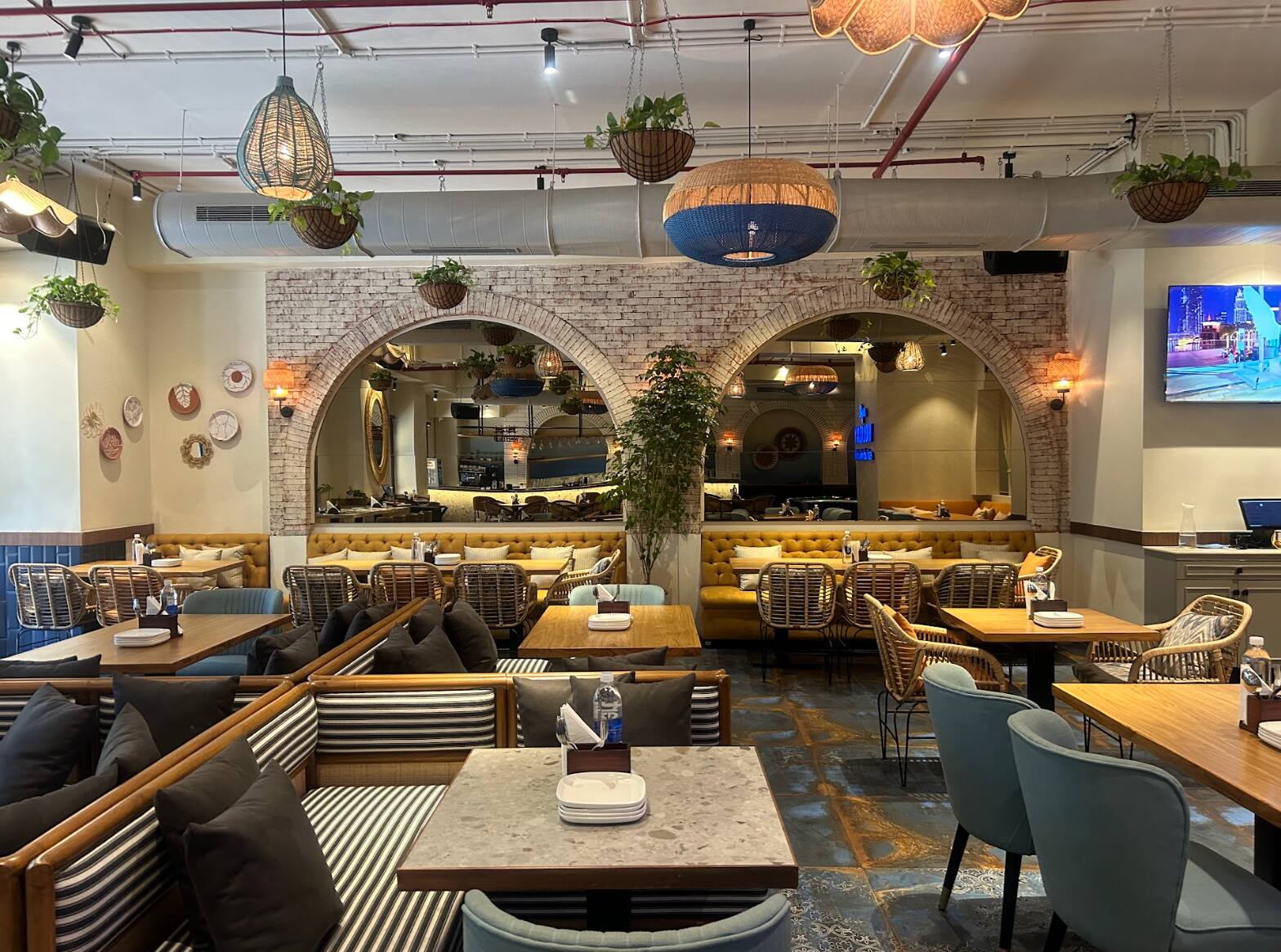 Cafe Holiday, Wagle Estate, Thane West, Thane | Zomato