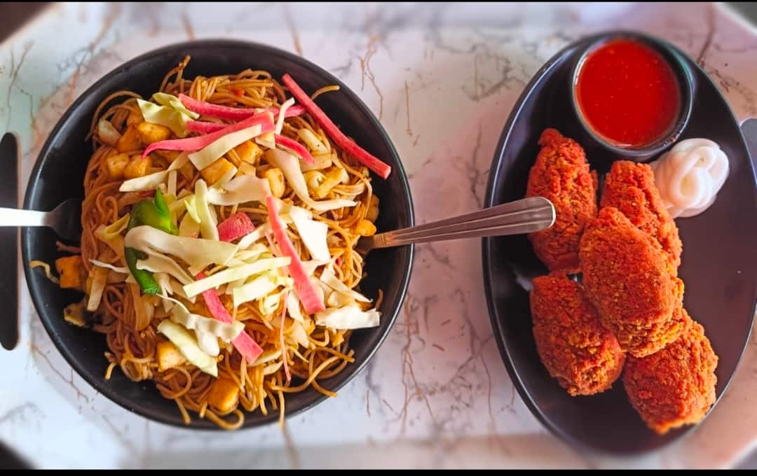 The Hot King, Pandeypur, Varanasi | Zomato