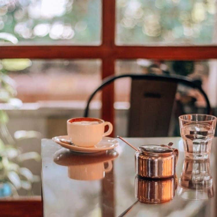 Bombay To Barcelona Library Café, Marol, Mumbai | Zomato