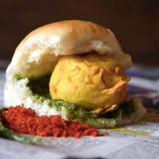 Jugaadi Adda, Worli, Mumbai