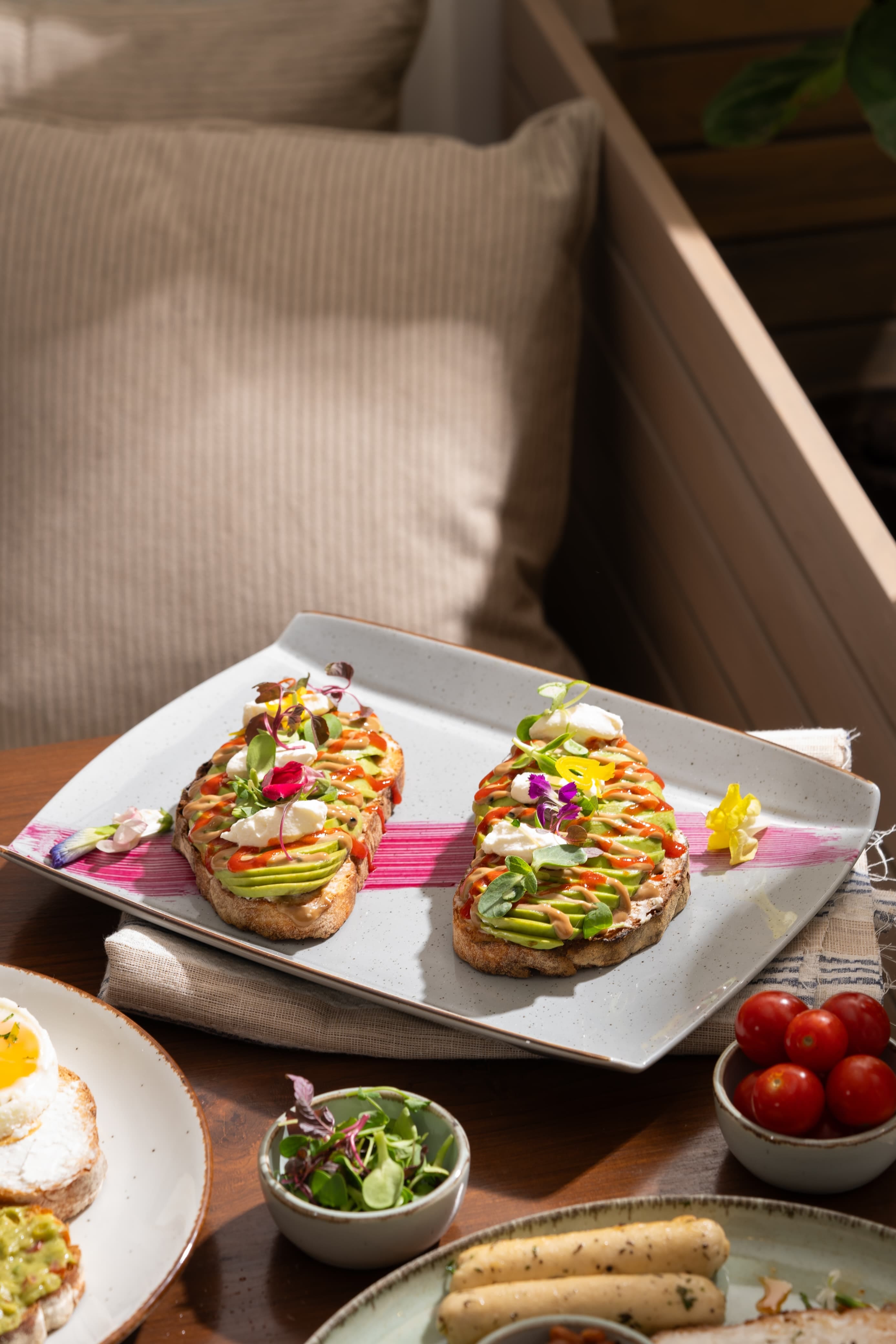 Book table and online reservation at MAZI - Coffee Bar & Kitchen, Santacruz West, Mumbai