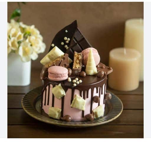 Myumy - The Cake Artist, Prince Anwar Shah Road, Kolkata | Zomato