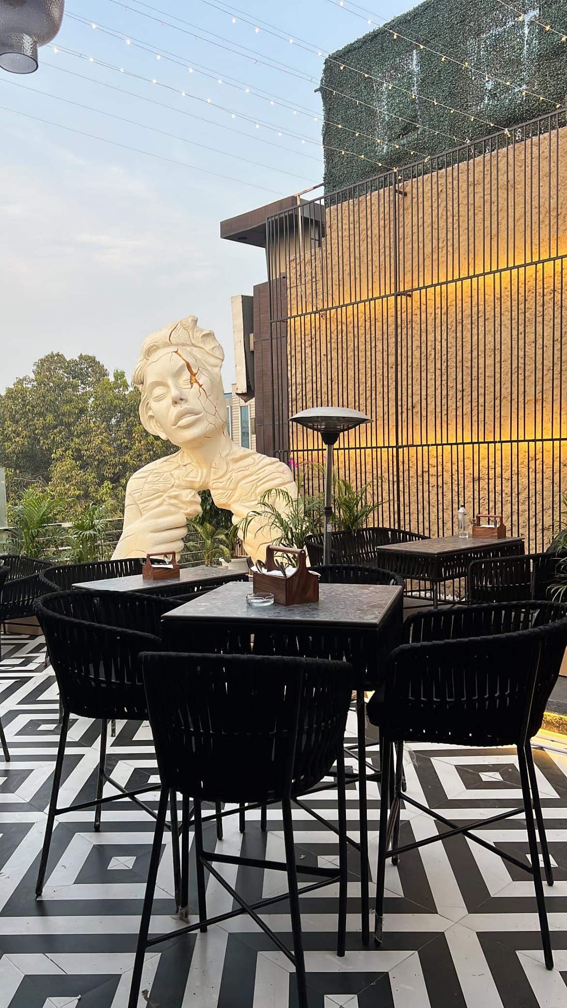 Crave Rooftop Cafe , Kalkaji, New Delhi | Zomato