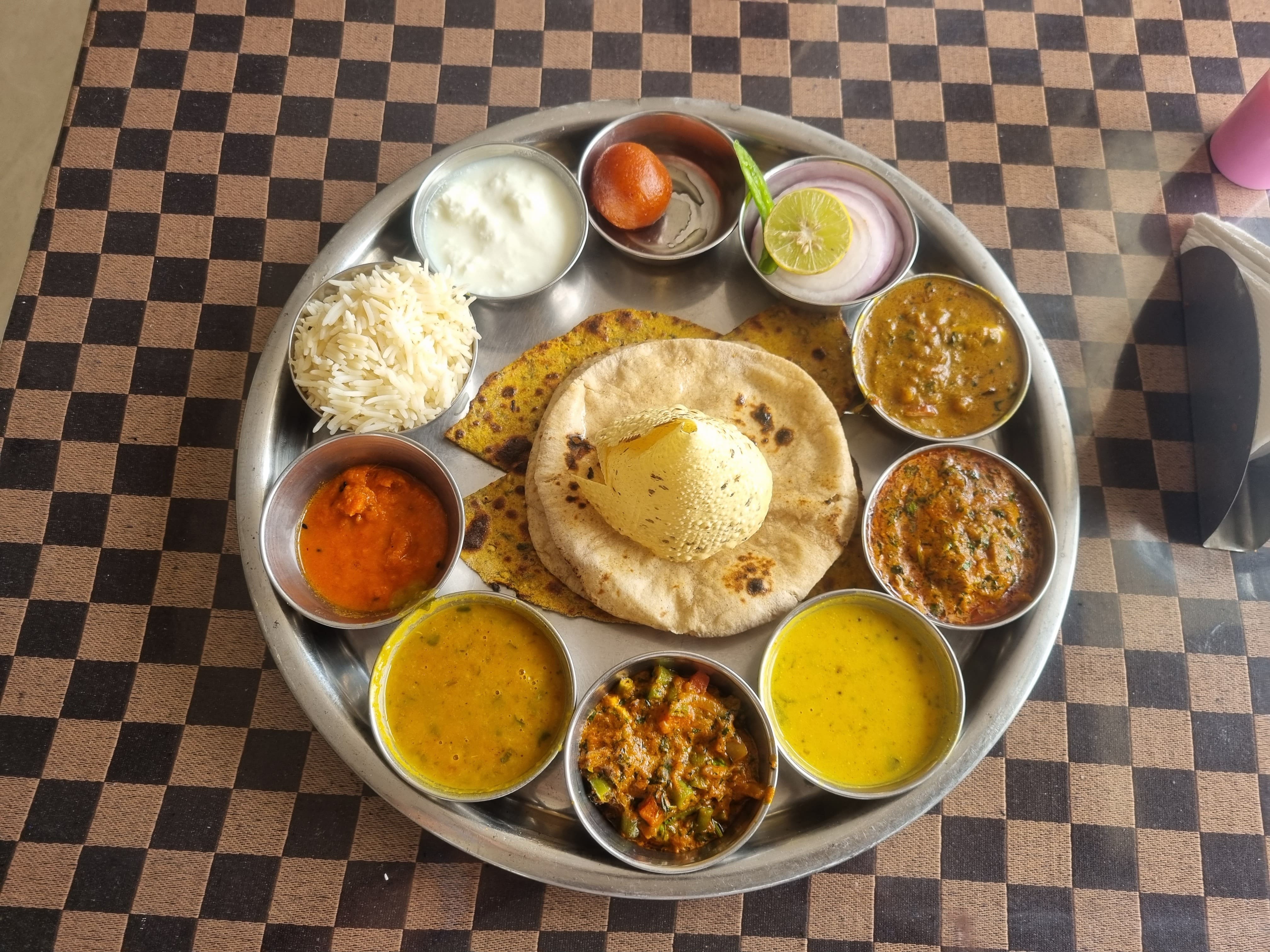 Kesar Restaurant, Amer Road, Jaipur | Zomato