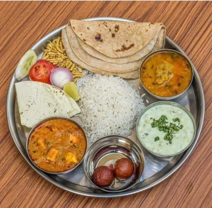 Maa Annapurna Bhojnalaya And Paratha Centre | Indore