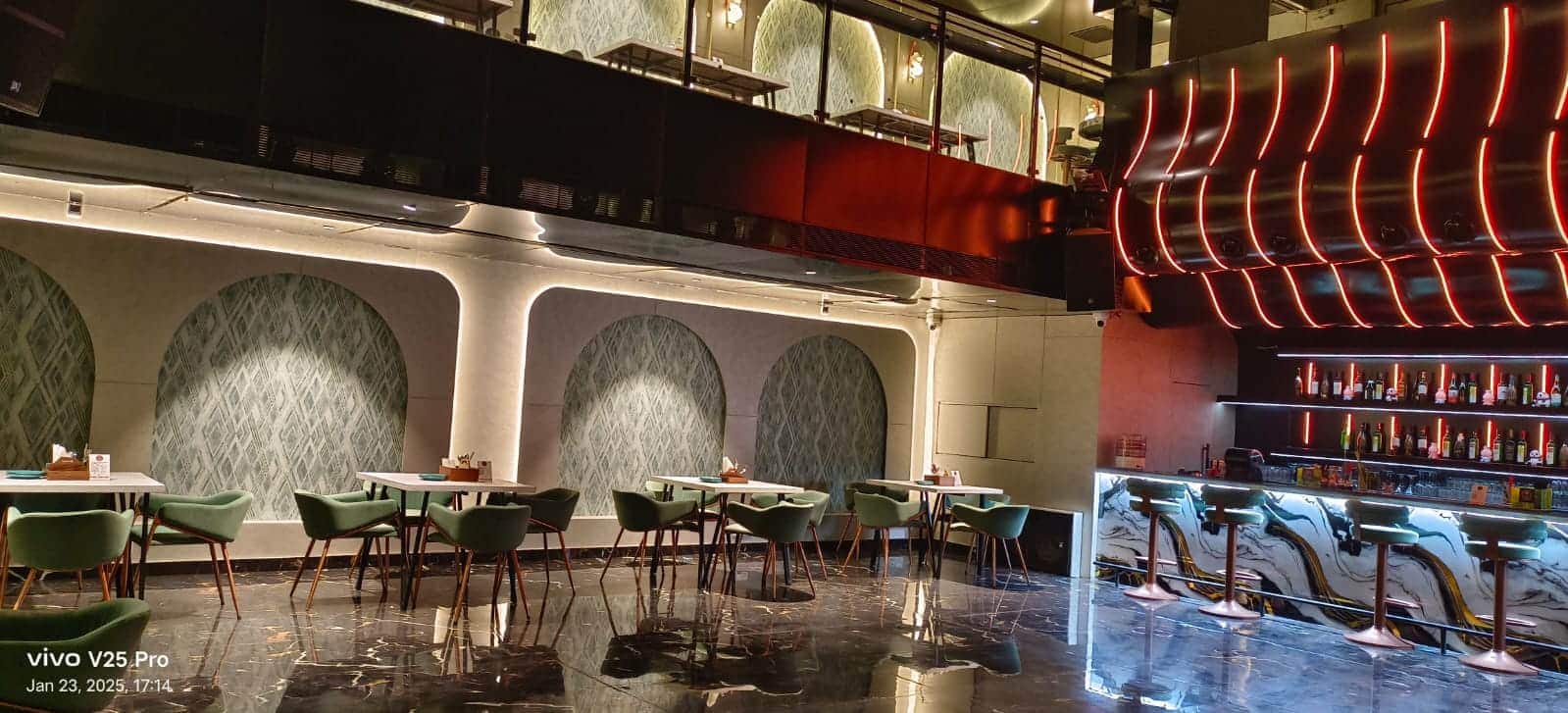 Book table and online reservation at Club Teddy, Sodala, Jaipur