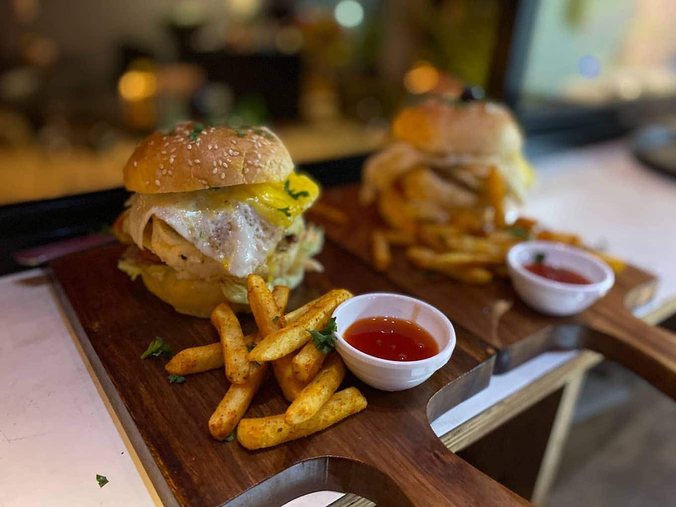 Burger Heist, Palayam, Trivandrum | Zomato