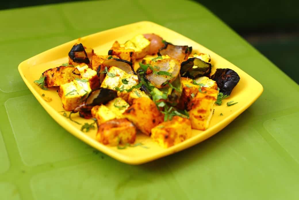 Book table and online reservation at Handi House, Indira Nagar, Lucknow