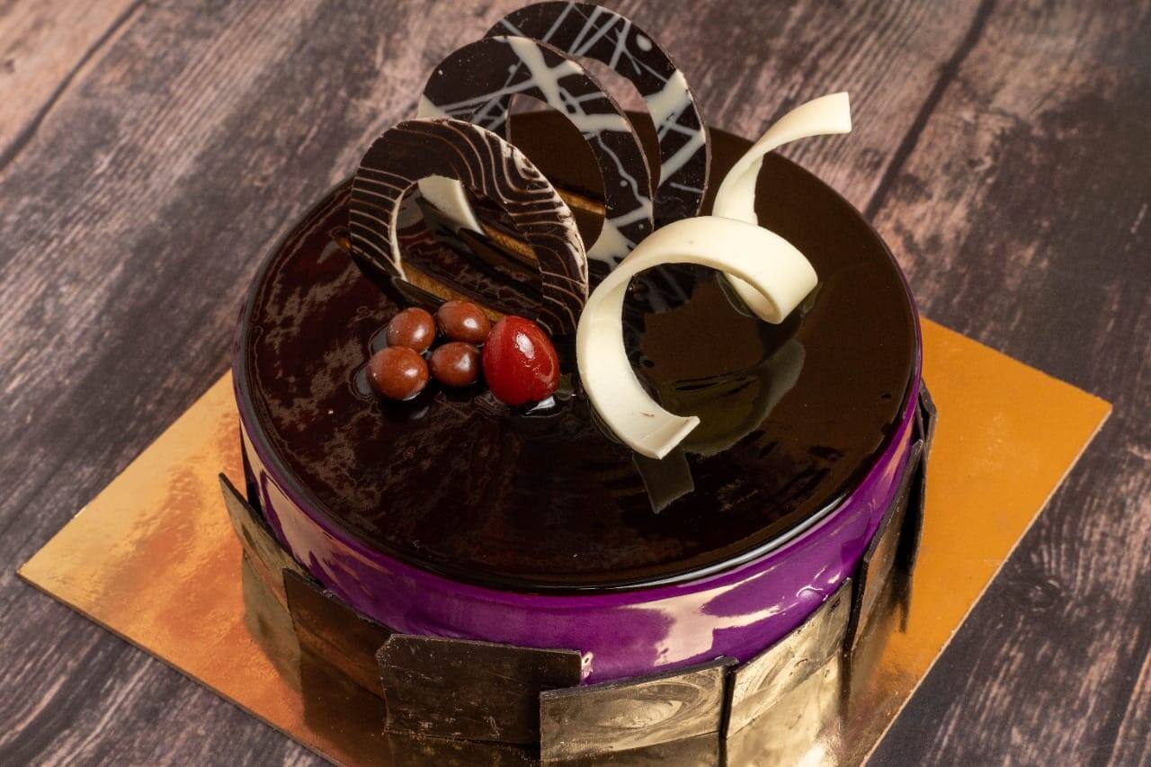 Red Fort Cake And Bake, Kandivali West, Mumbai | Zomato