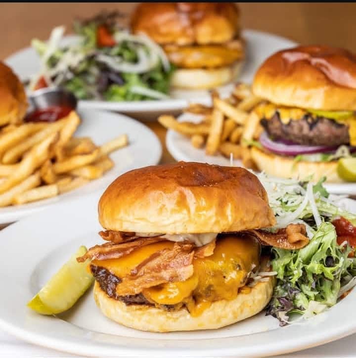 Burger Only 40 Rs, Town Hall, Amritsar | Zomato