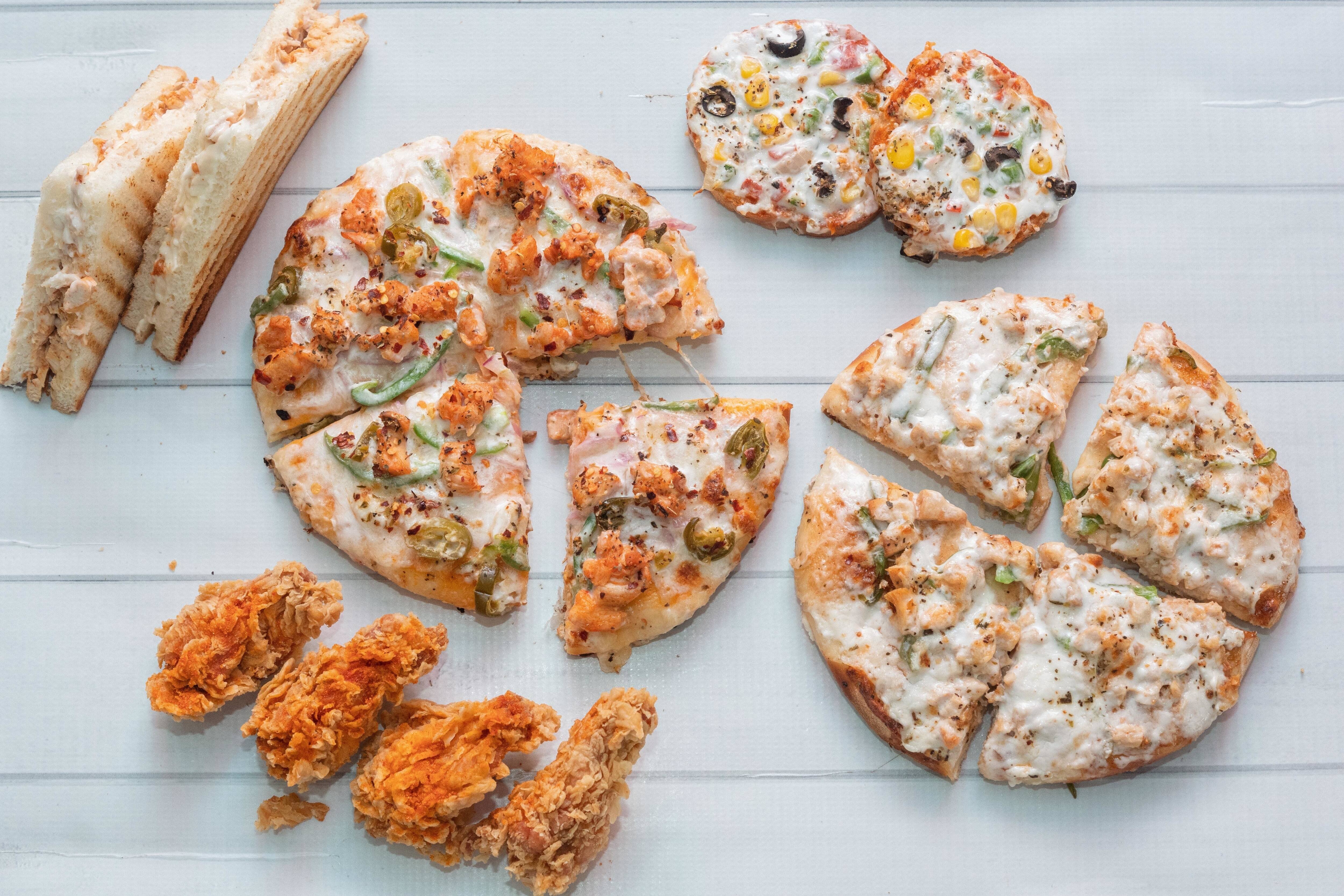 Halal Pizza Fun Zakir Nagar Order Online Zomato