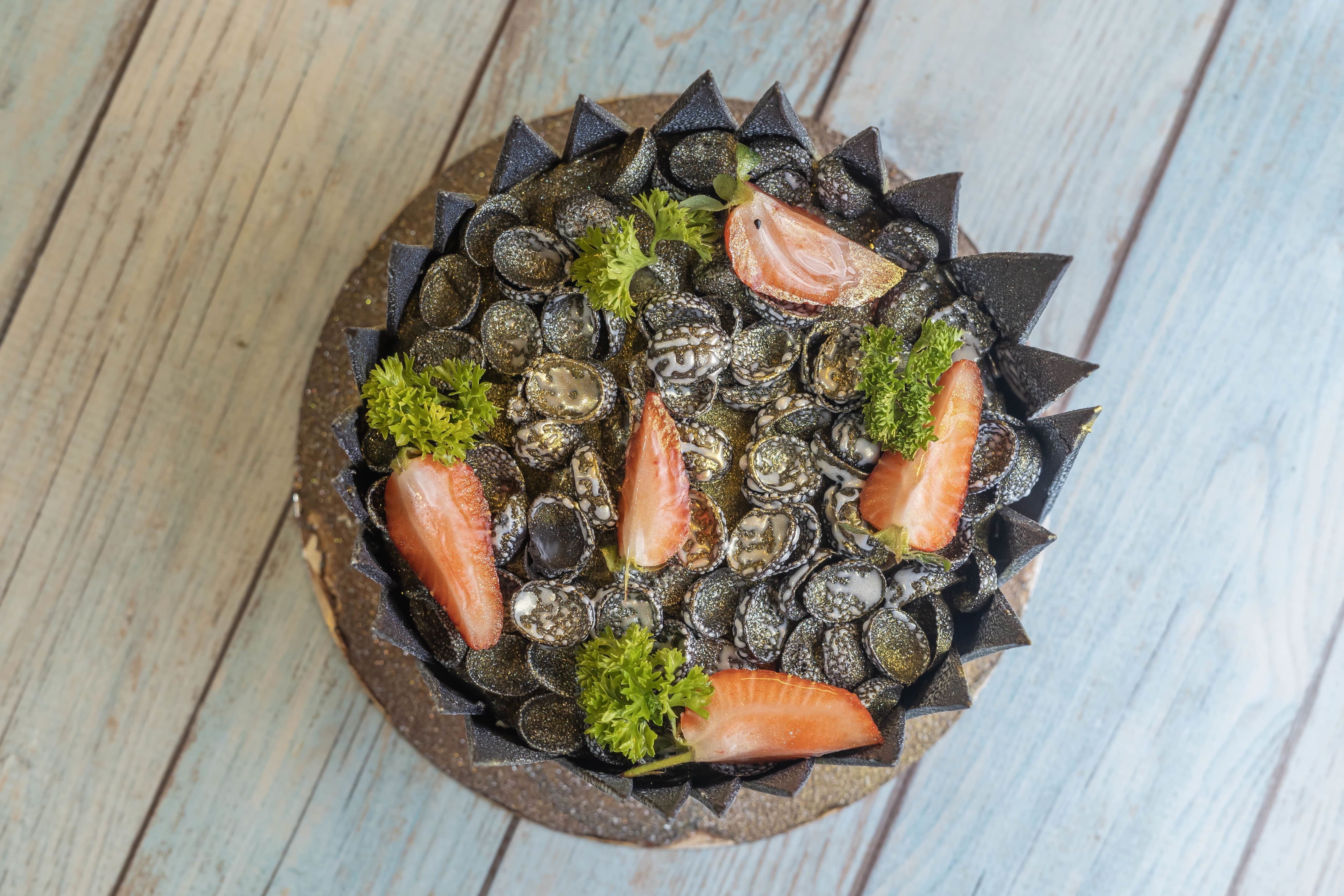 Finom Cake Stop, Borivali West, Mumbai | Zomato