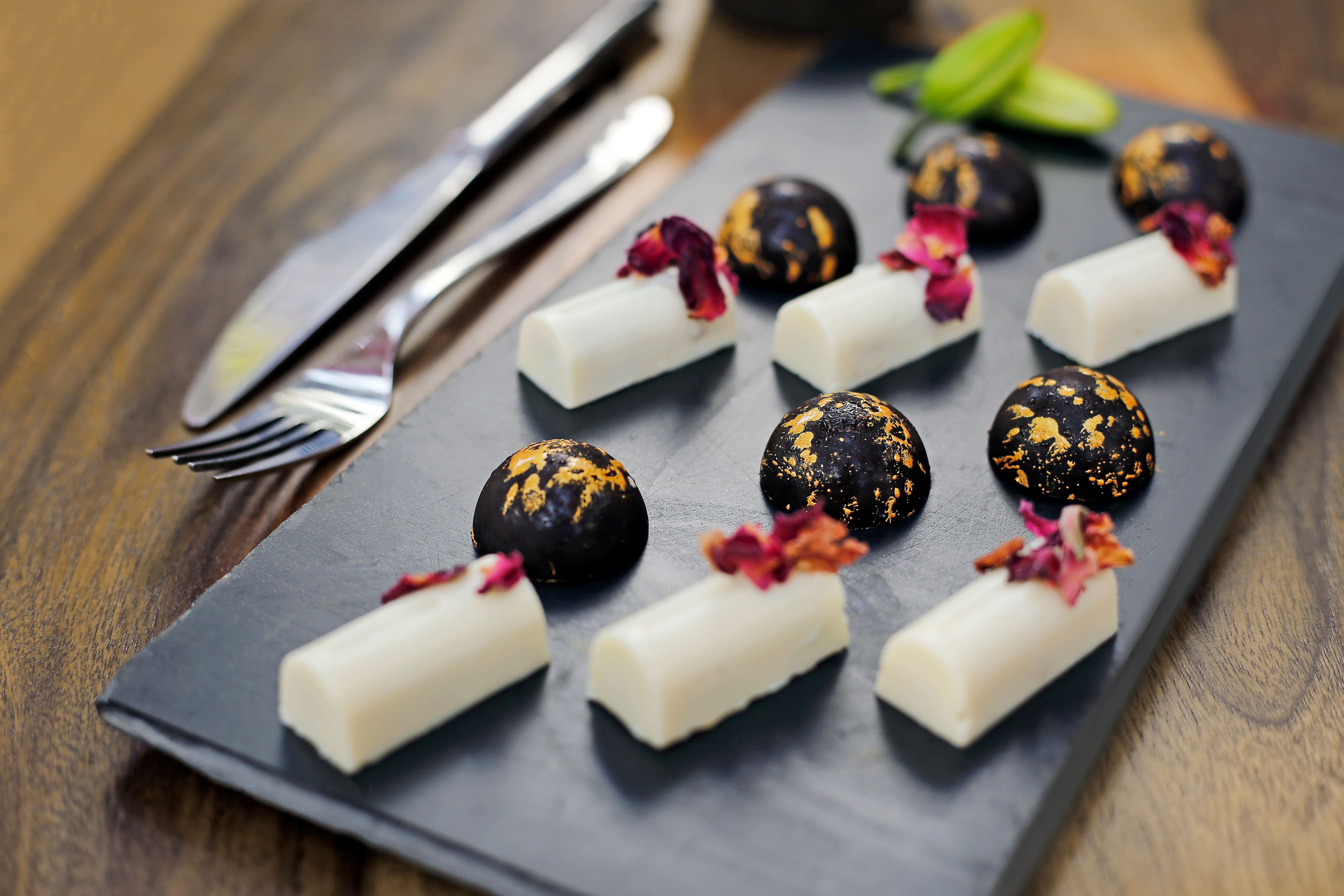 Enchante Cafe, Himayath Nagar order online - Zomato