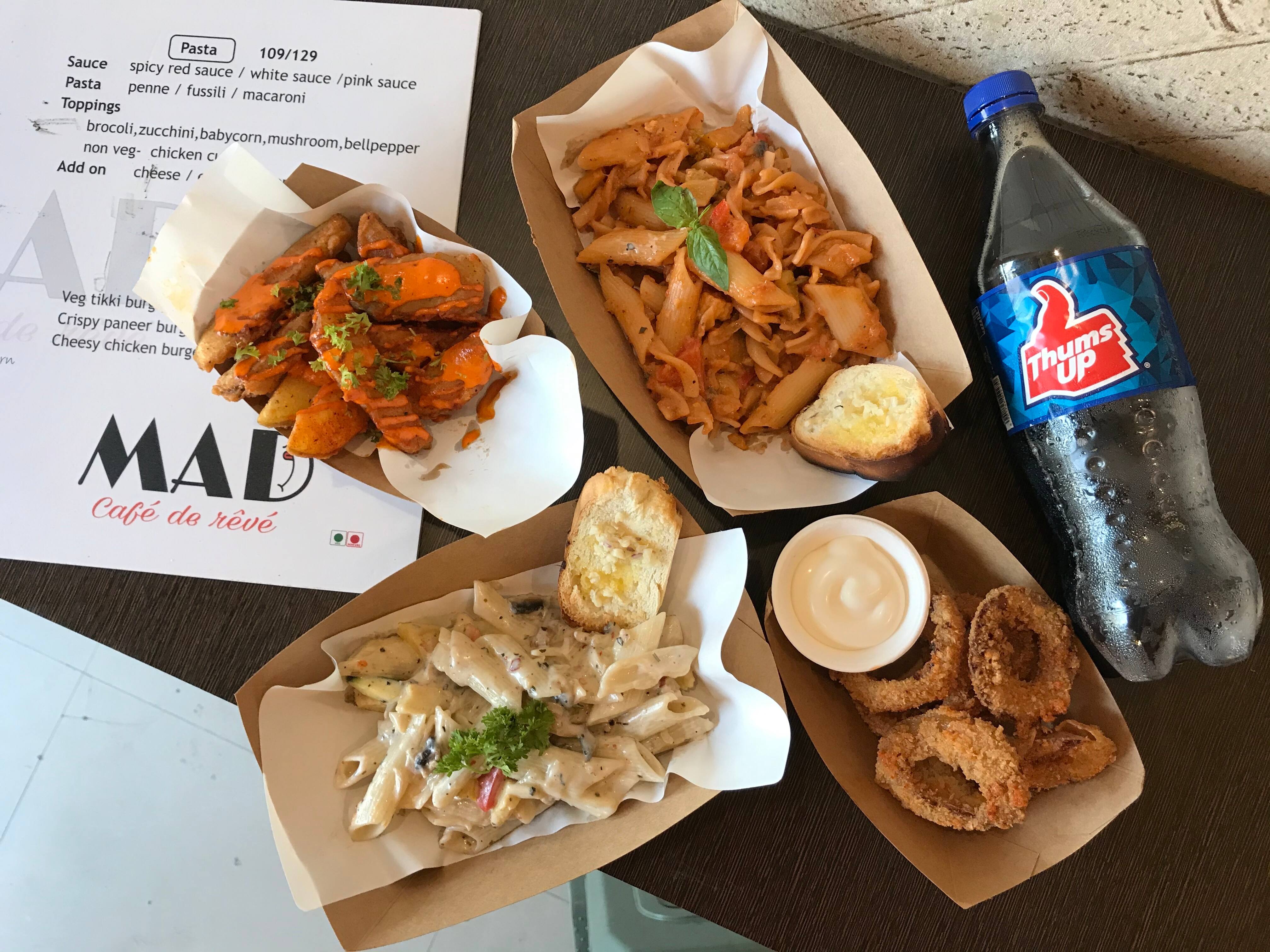 Mad Cafe De Reve, Vashi order online - Zomato