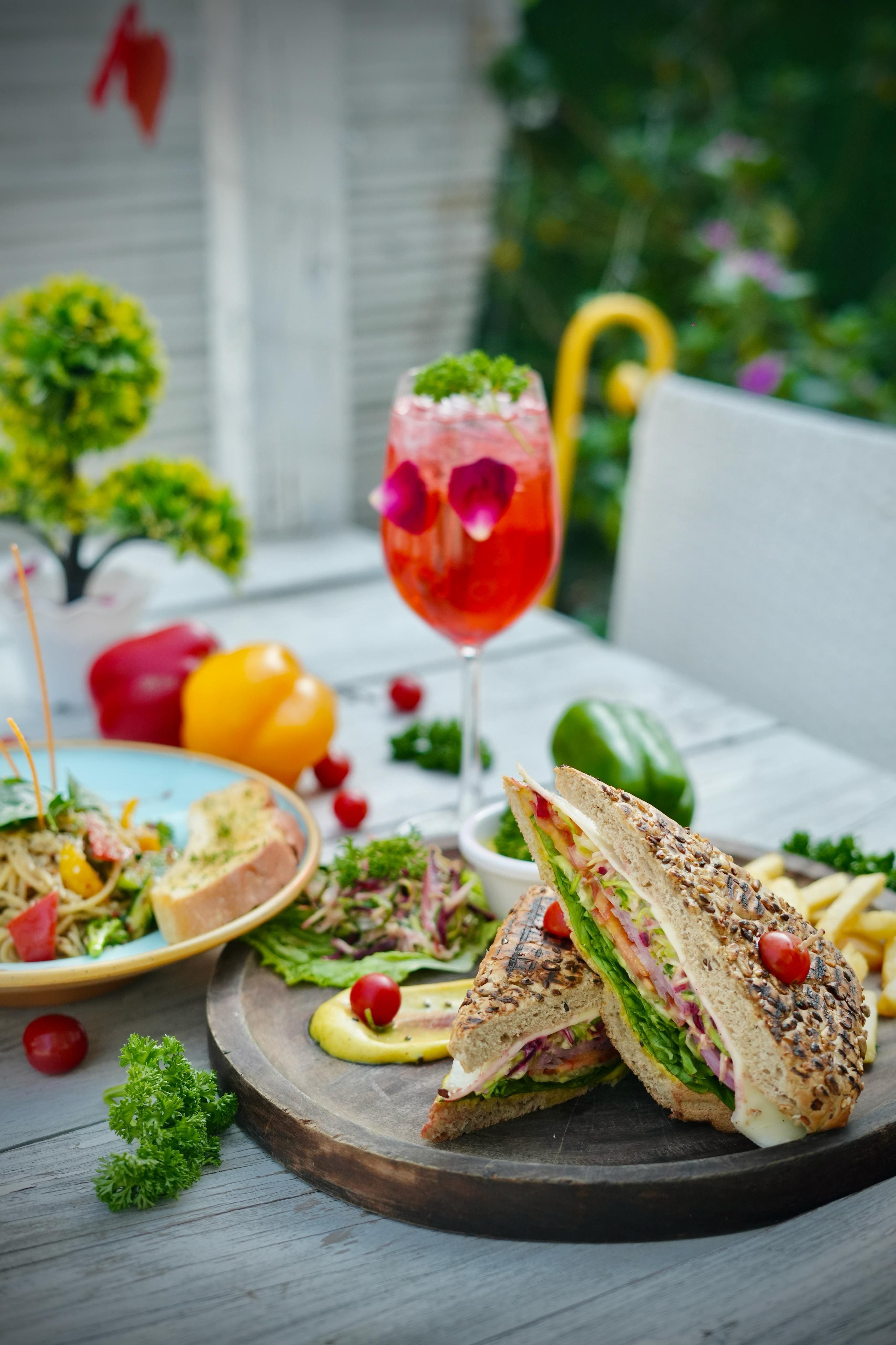 Moon Dust Cafe, Sector 60, Gurgaon | Zomato