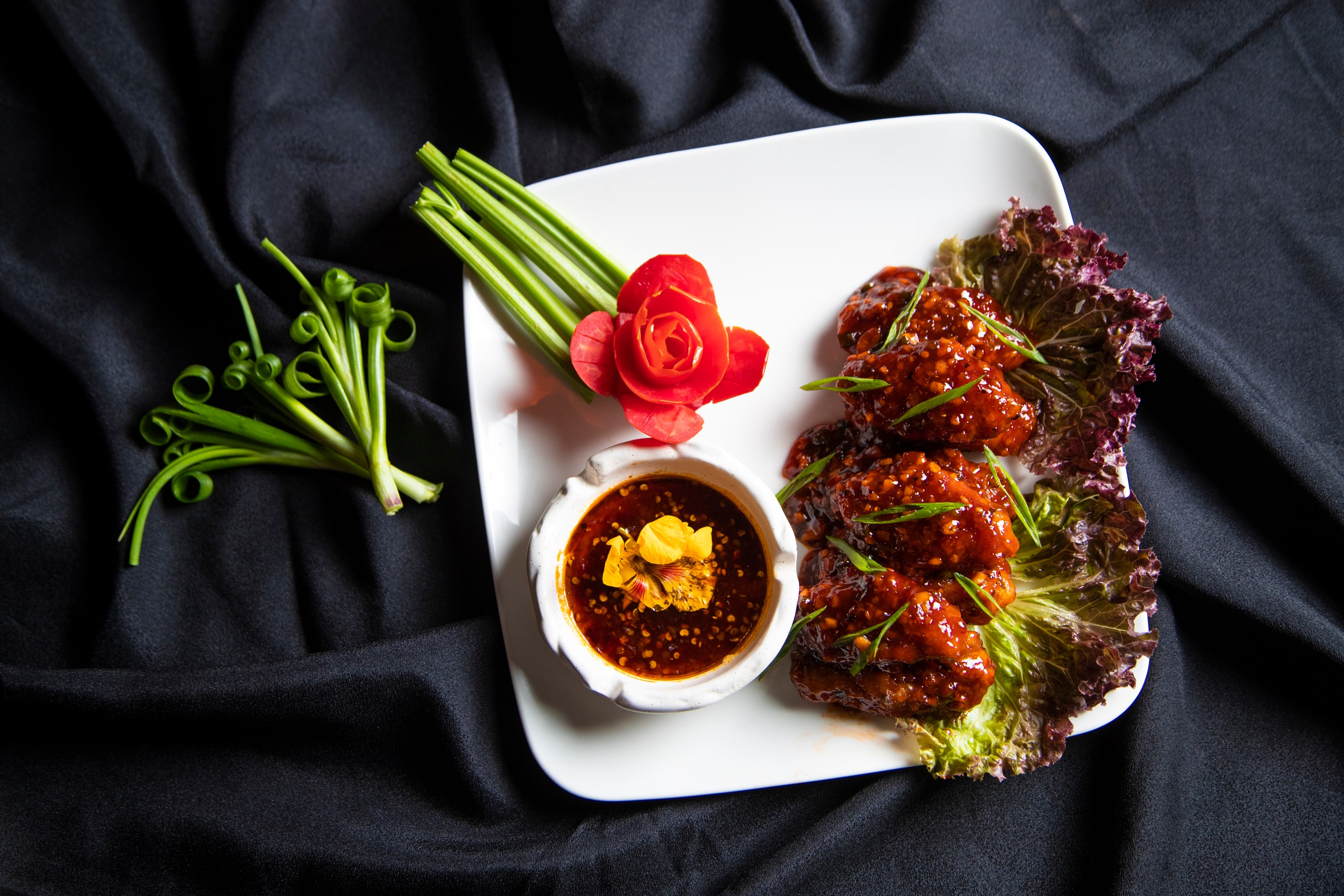 The B5 Skyline Commons, Expressway, Pune | Zomato