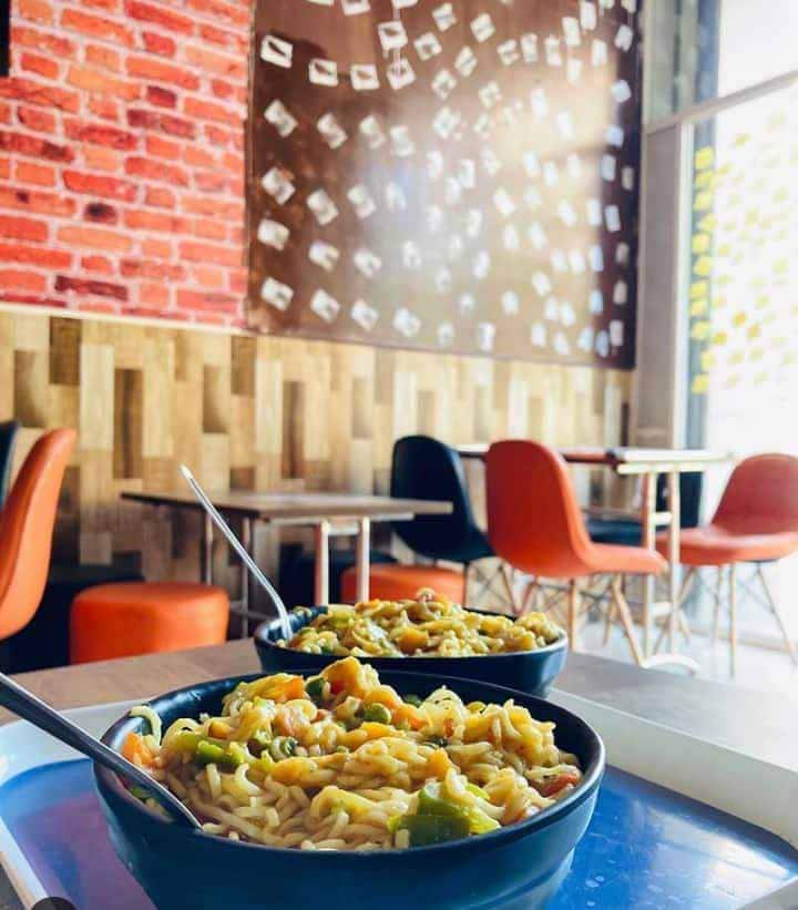 Devine Cafe, Expressway, Pune | Zomato