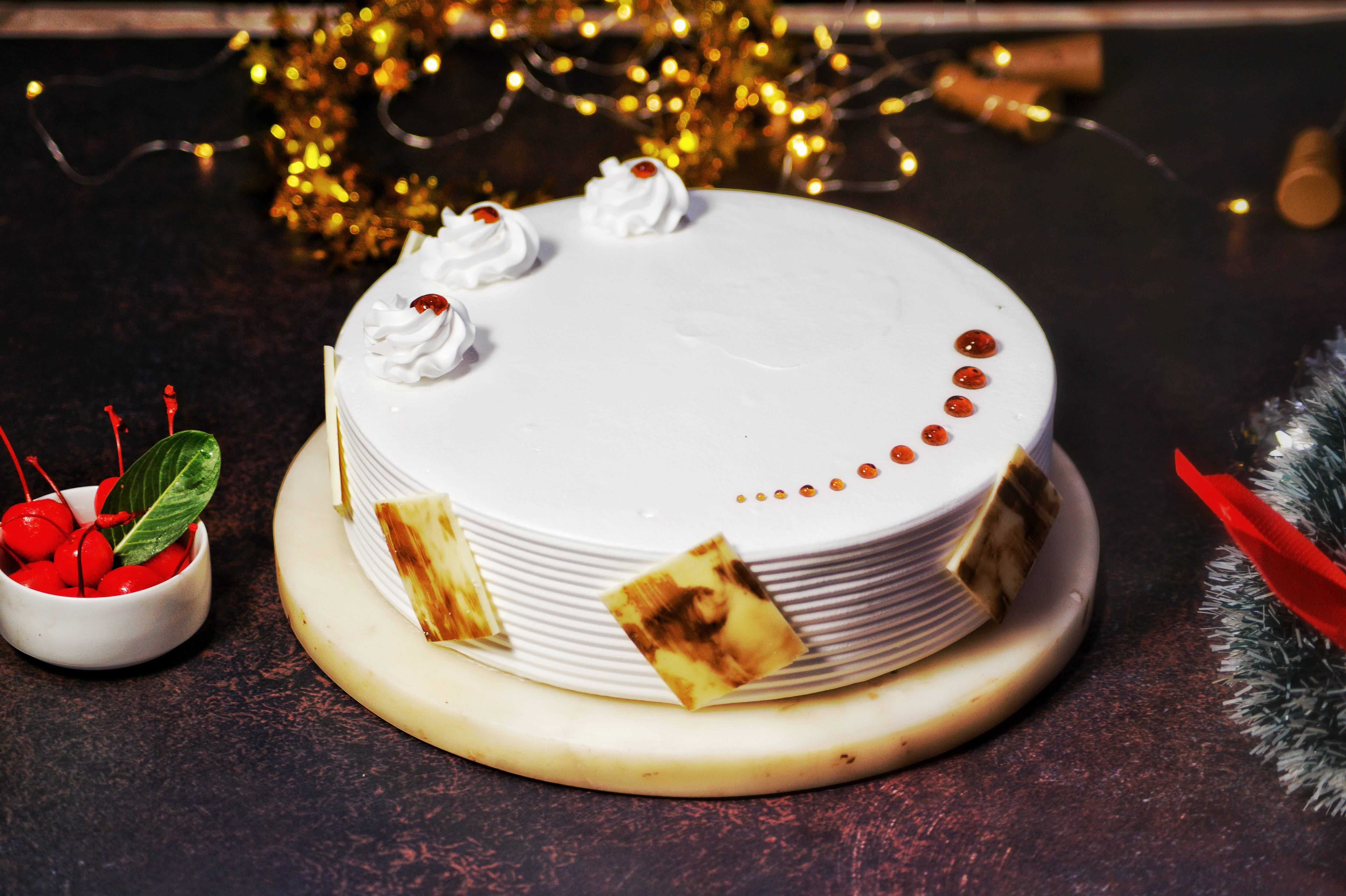 Rainbow Roast Cake, Vasundhara Enclave, New Delhi | Zomato