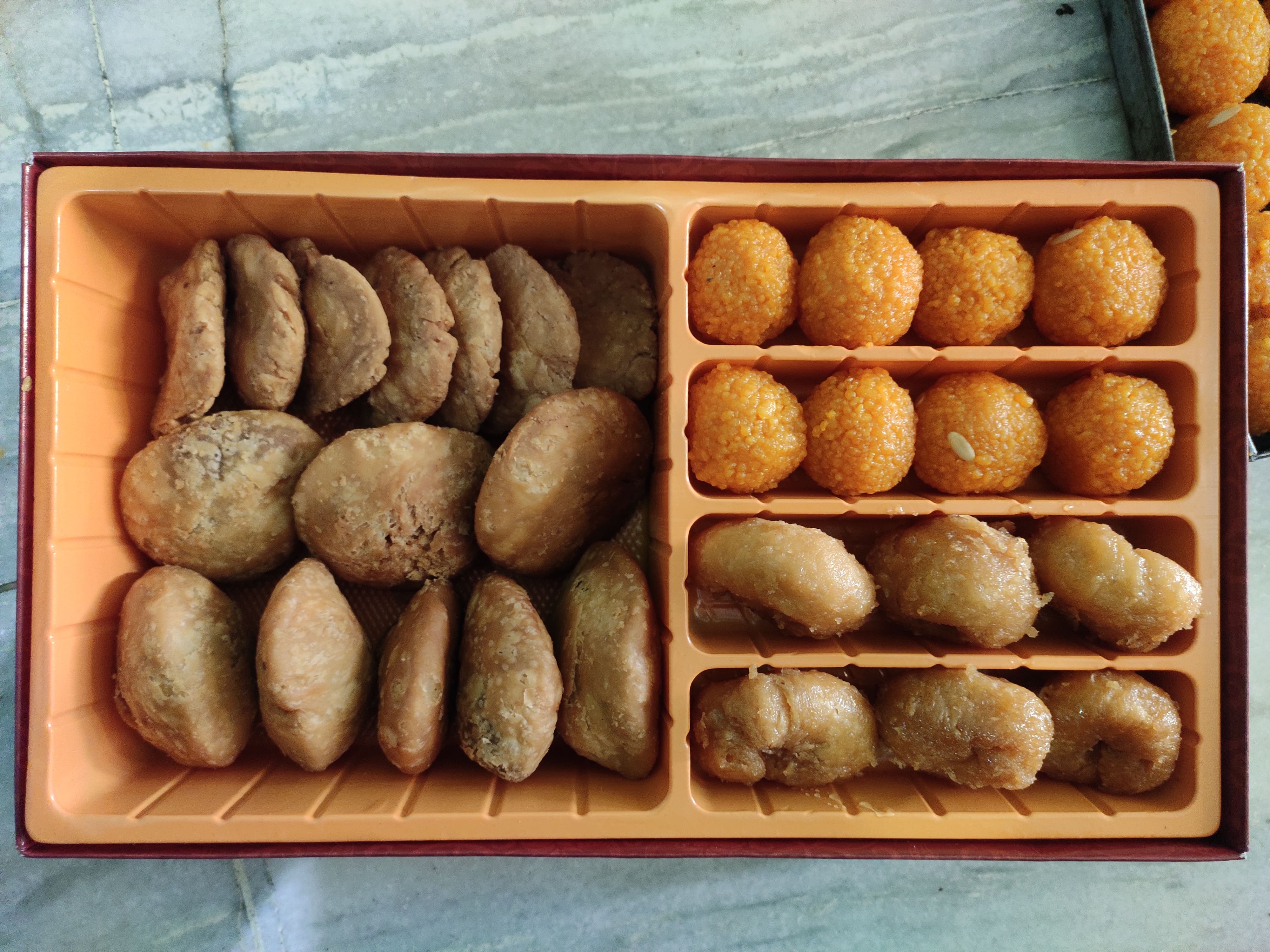 Madan Sweet's & Restaurant, Pratap Vihar, Ghaziabad | Zomato