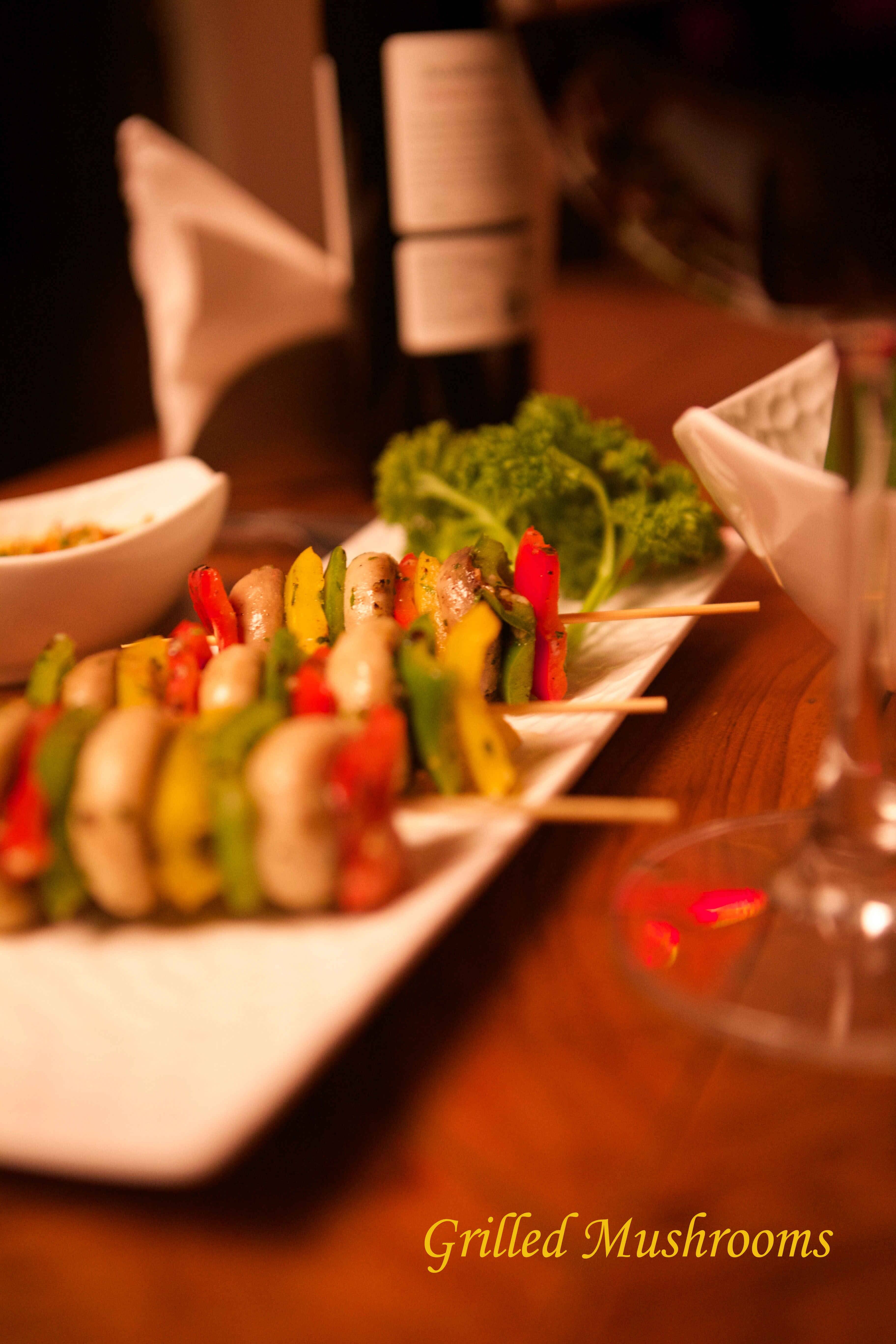 1 Oak Cafe & Bar Photos, Pictures of 1 Oak Cafe & Bar, Defence Colony ...