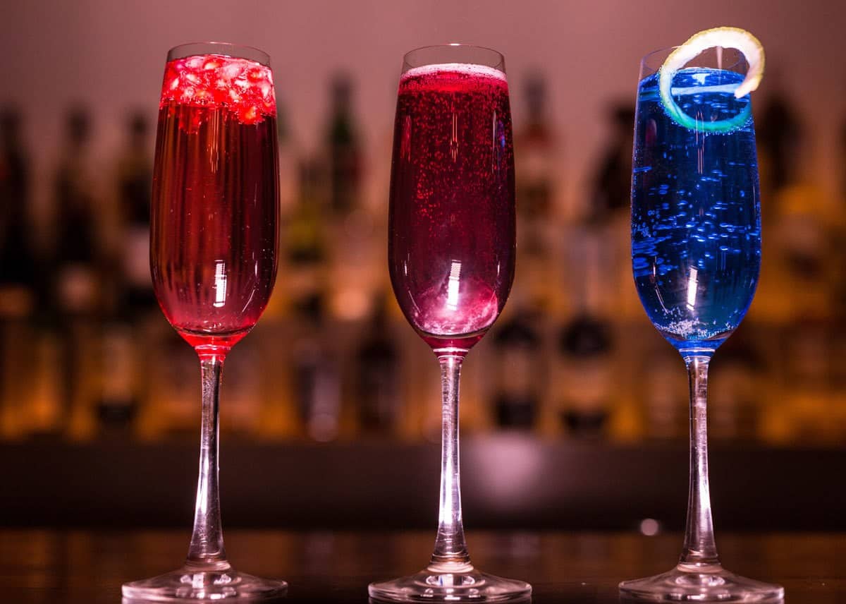 1 Oak Cafe & Bar, Defence Colony order online - Zomato