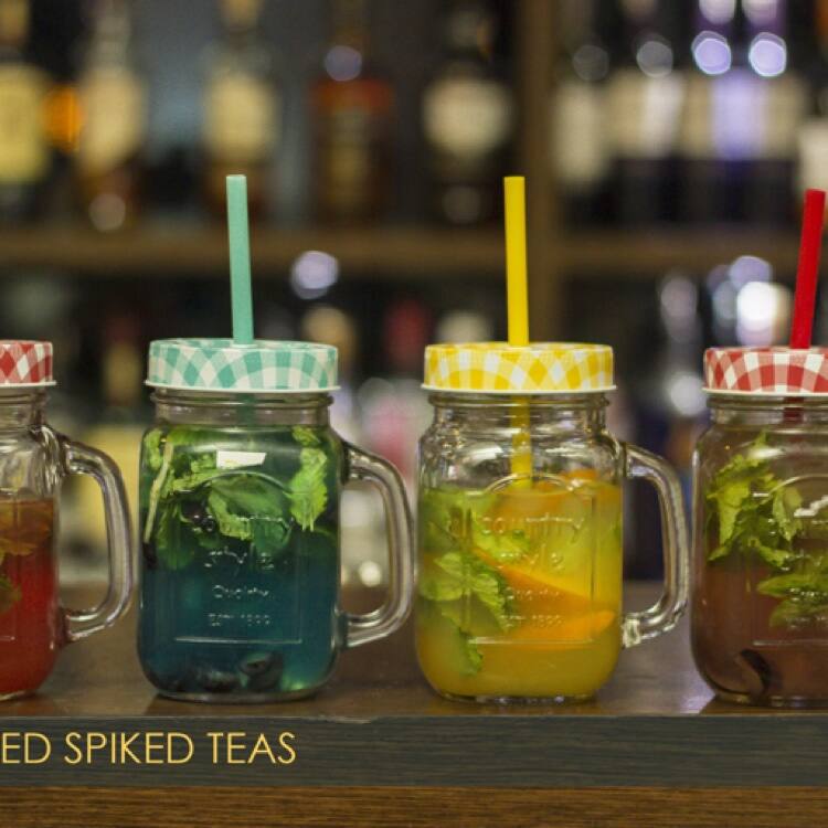 1 Oak Cafe & Bar Photos, Pictures of 1 Oak Cafe & Bar, Defence Colony ...