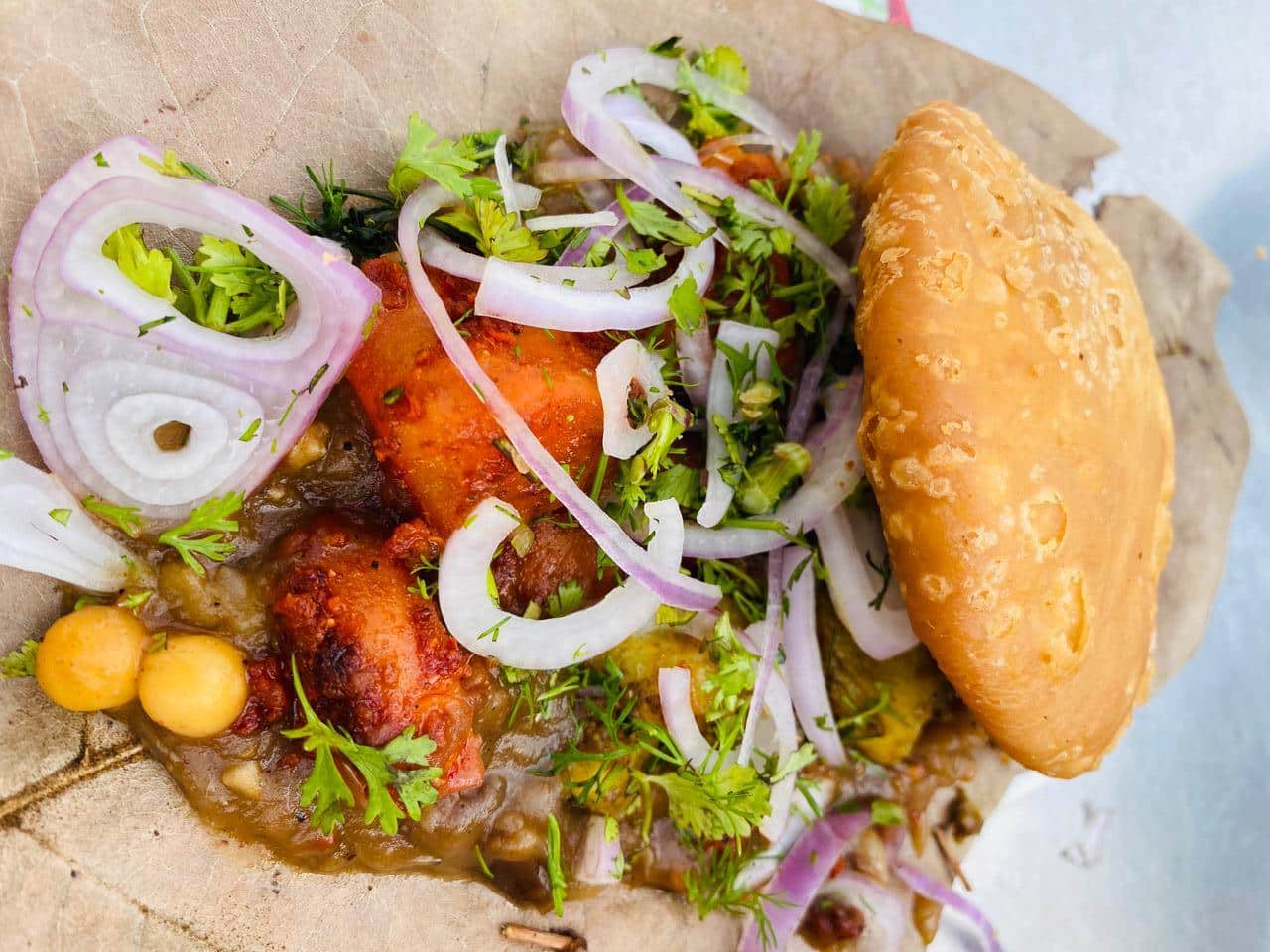 Yadav Khasta & Vada, Aliganj, Lucknow | Zomato