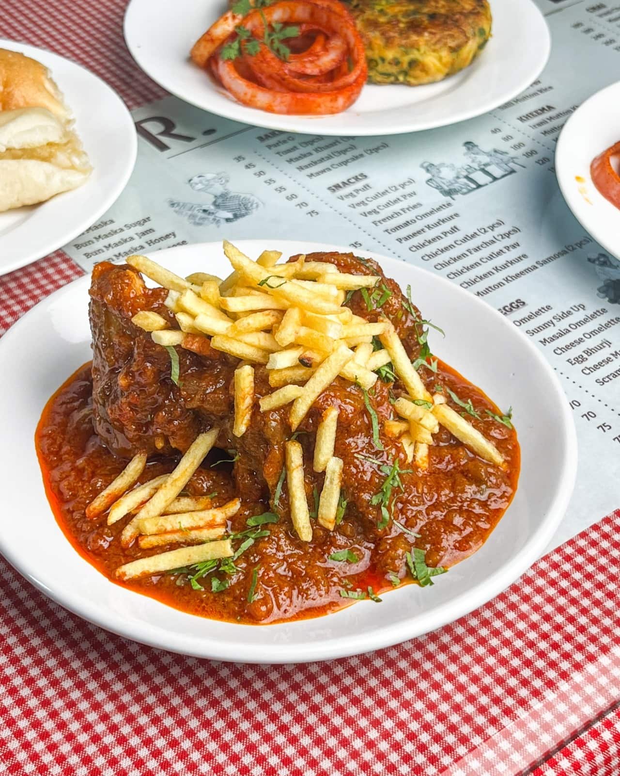 Book table and online reservation at R Irani Cafe, Sakinaka, Mumbai