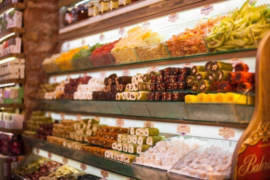 Aggarwal Sweets Center, New Ashok Nagar order online - Zomato