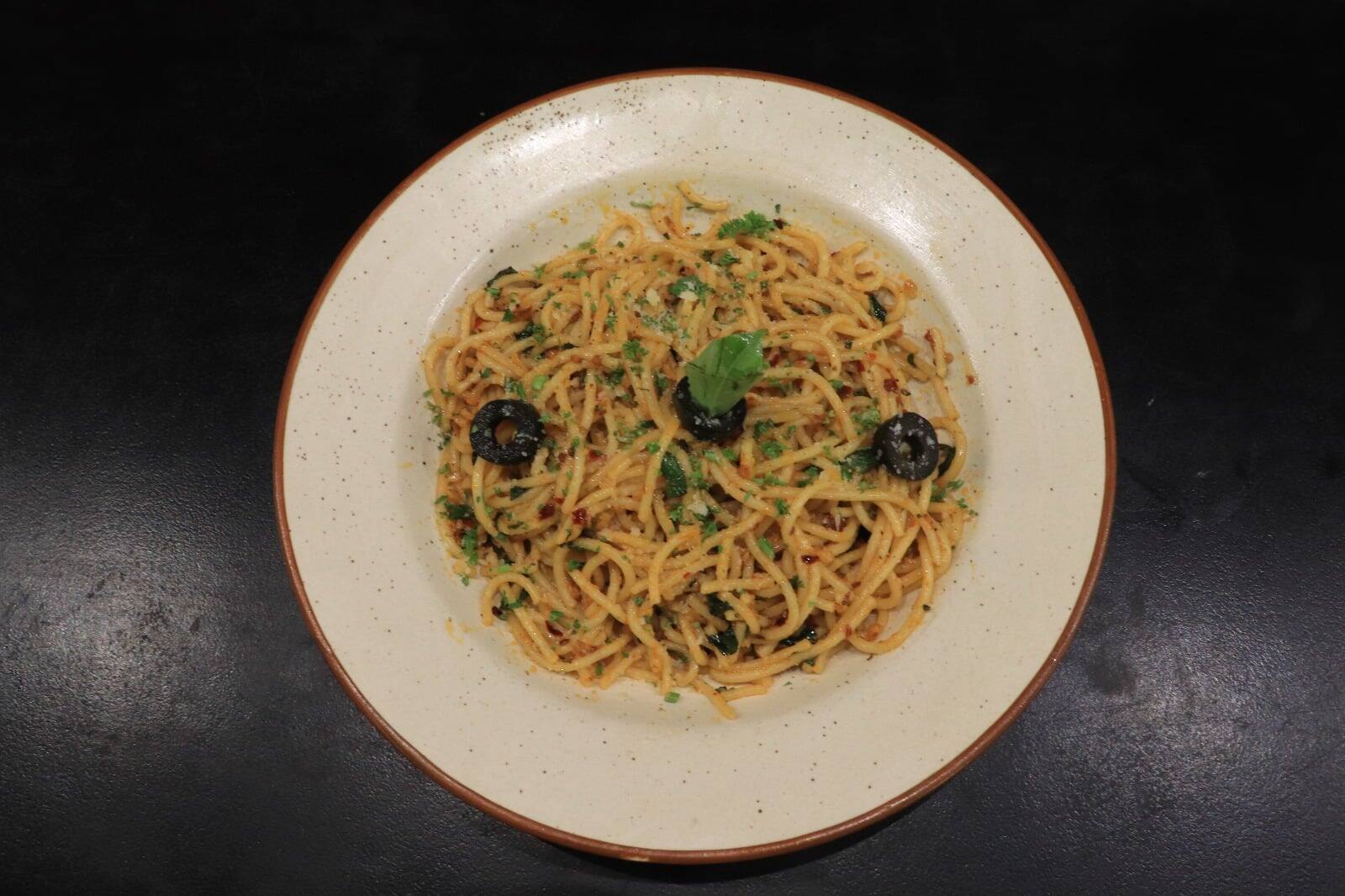 Lionize Restro Cafe, Vadiwadi, Vadodara | Zomato