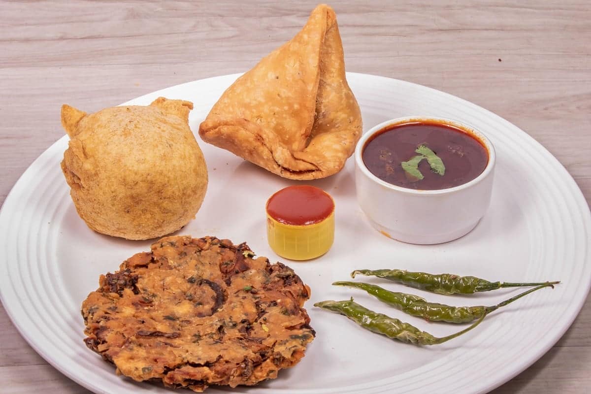 Manmohan Samosa, Manjalpur, Vadodara | Zomato