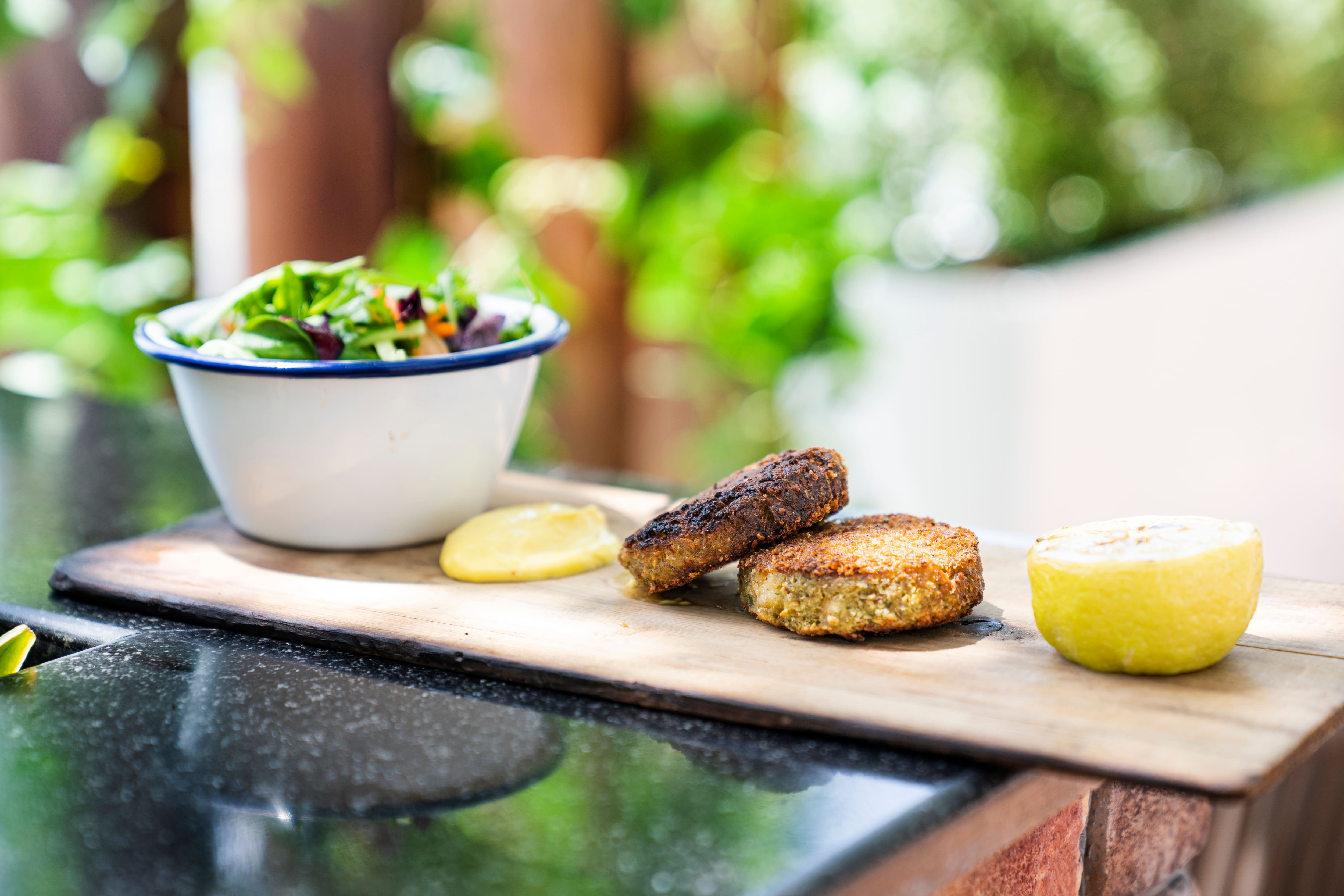 Brick Rooftop Kitchen & Bar - Aloft Hotel, Embassies District, Abu ...