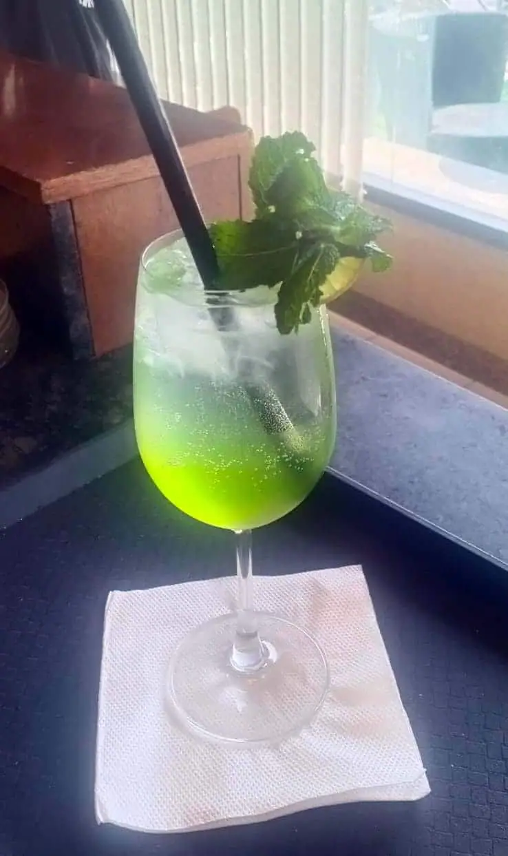 Cafe Crew Brew, Netaji Subhash Place, New Delhi | Zomato