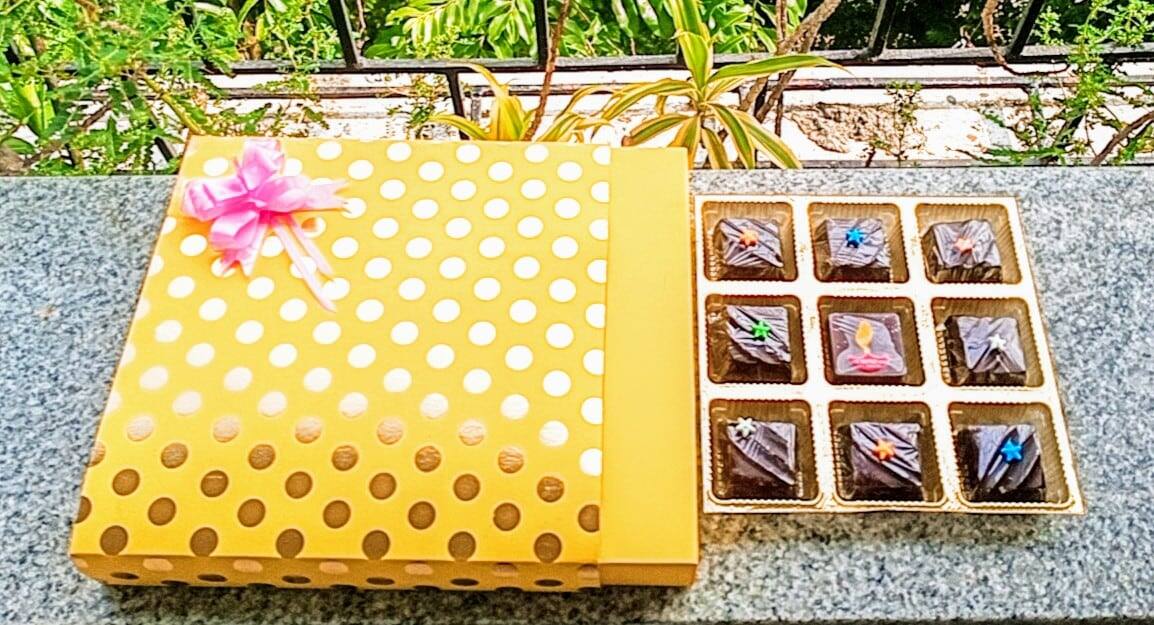 Chocoo Box, Southern Avenue order online - Zomato