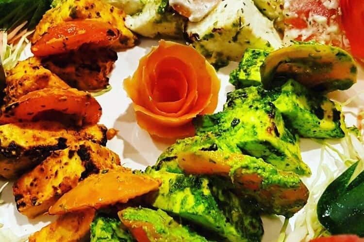 Thaliwala Pure Veg Restaurant, Tajganj order online - Zomato