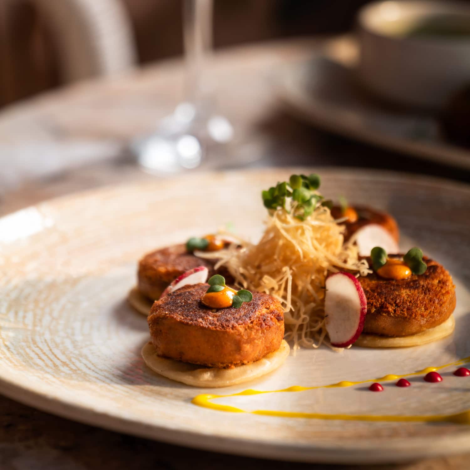 Kiona Patio & Bar, Hauz Khas, New Delhi | Zomato