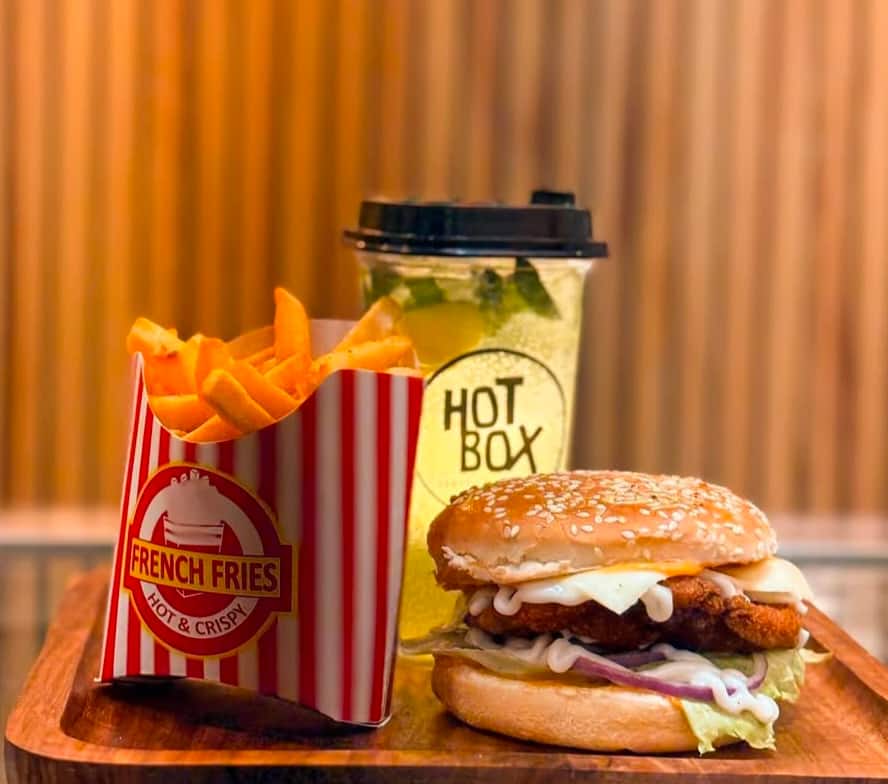 HOT BOX Cafe, Wagle Estate, Thane West, Thane | Zomato