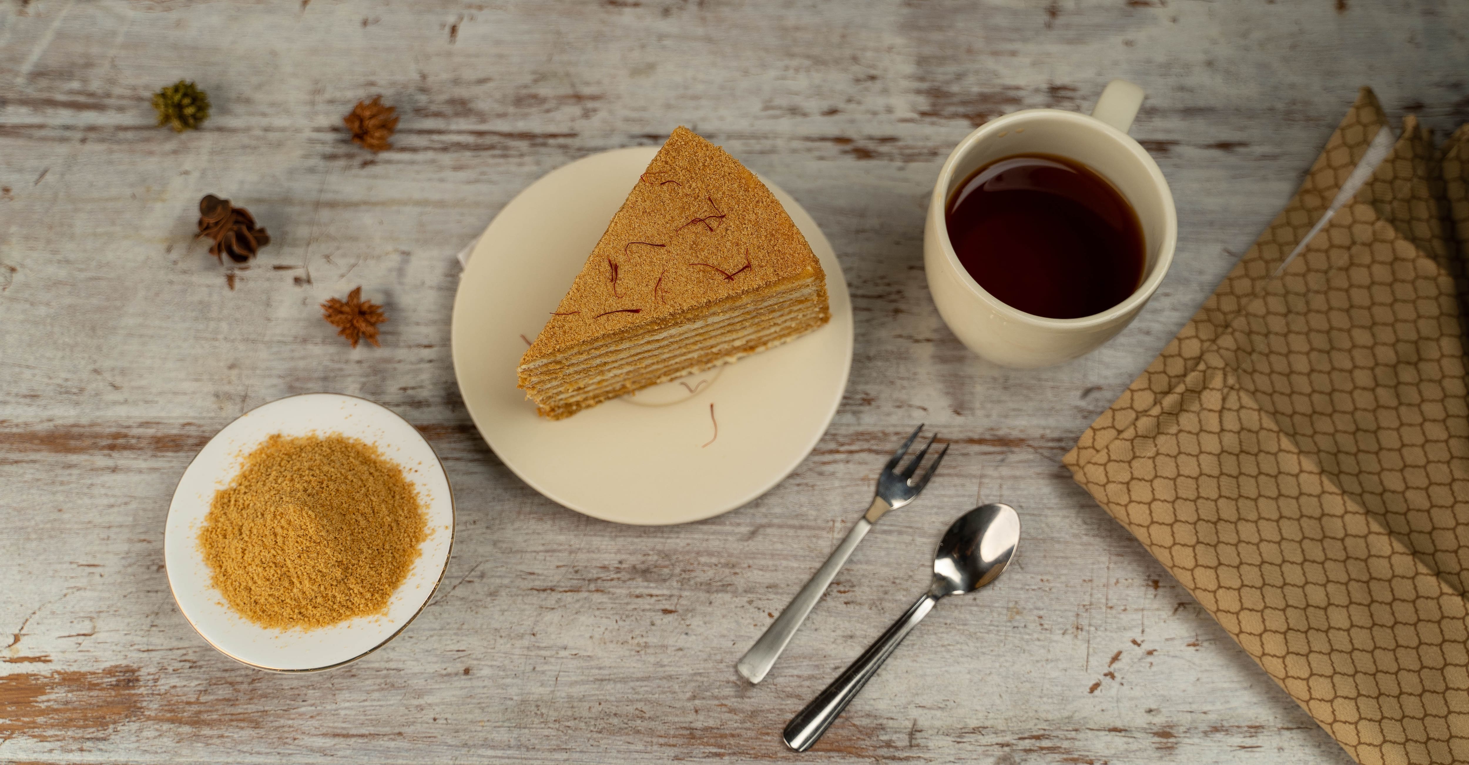 Hive Honey Cake, Kacheripady order online - Zomato