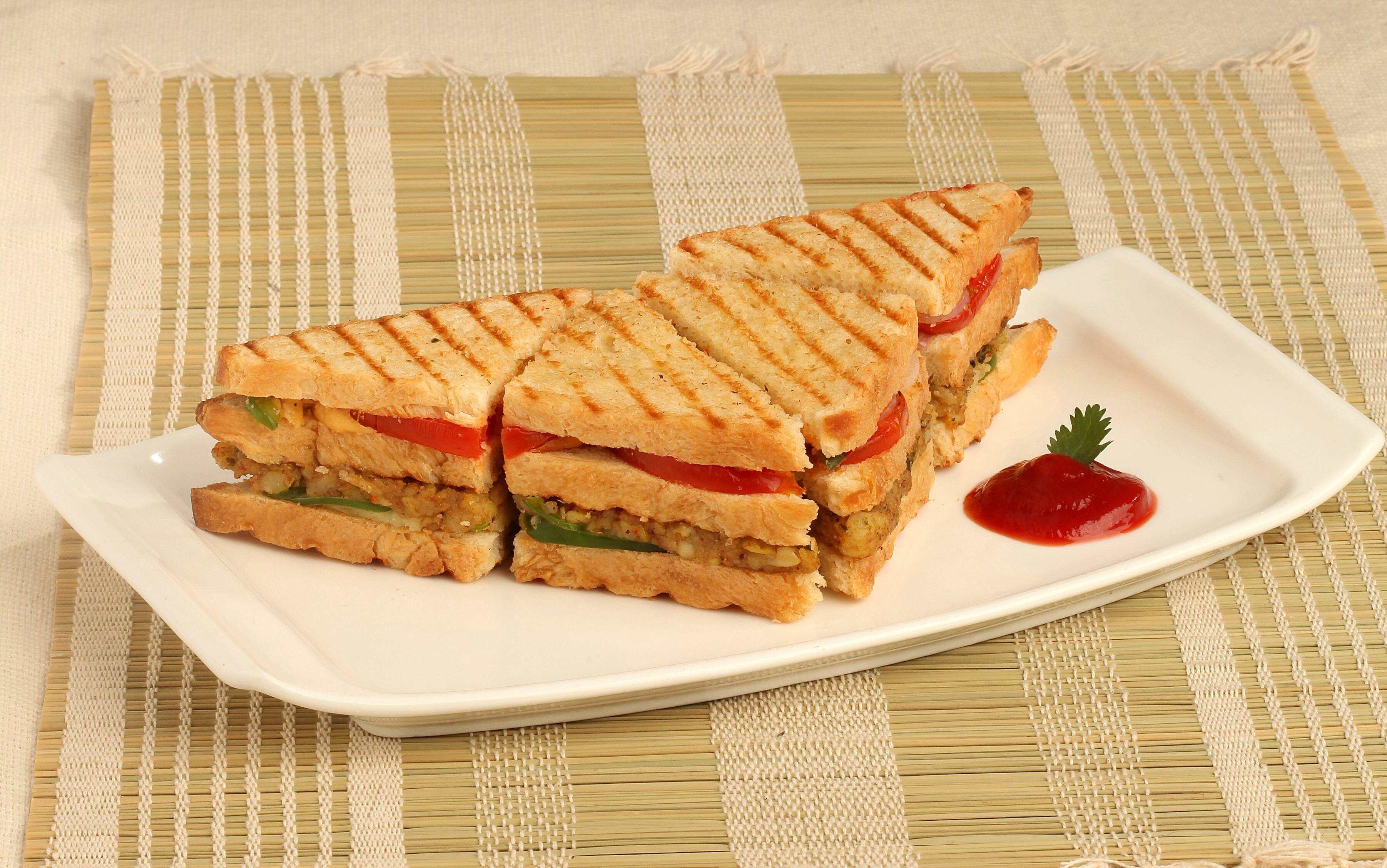 Mazzala, Khar, Mumbai | Zomato