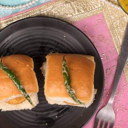Aamchi Vada Pav, Raja Park, Jaipur | Zomato