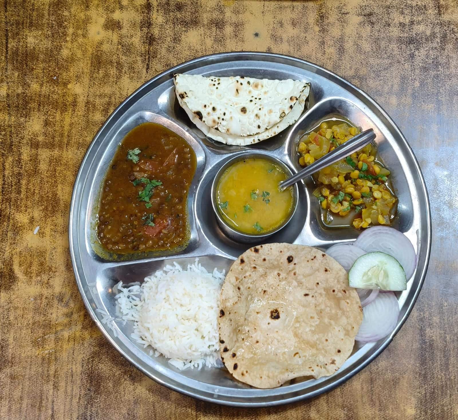 Live Chula Kathiyawadi Dhaba, Vesu, Surat | Zomato