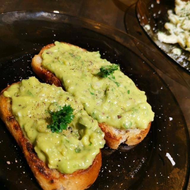 Boojee Cafe, Carter Road, Bandra West, Mumbai