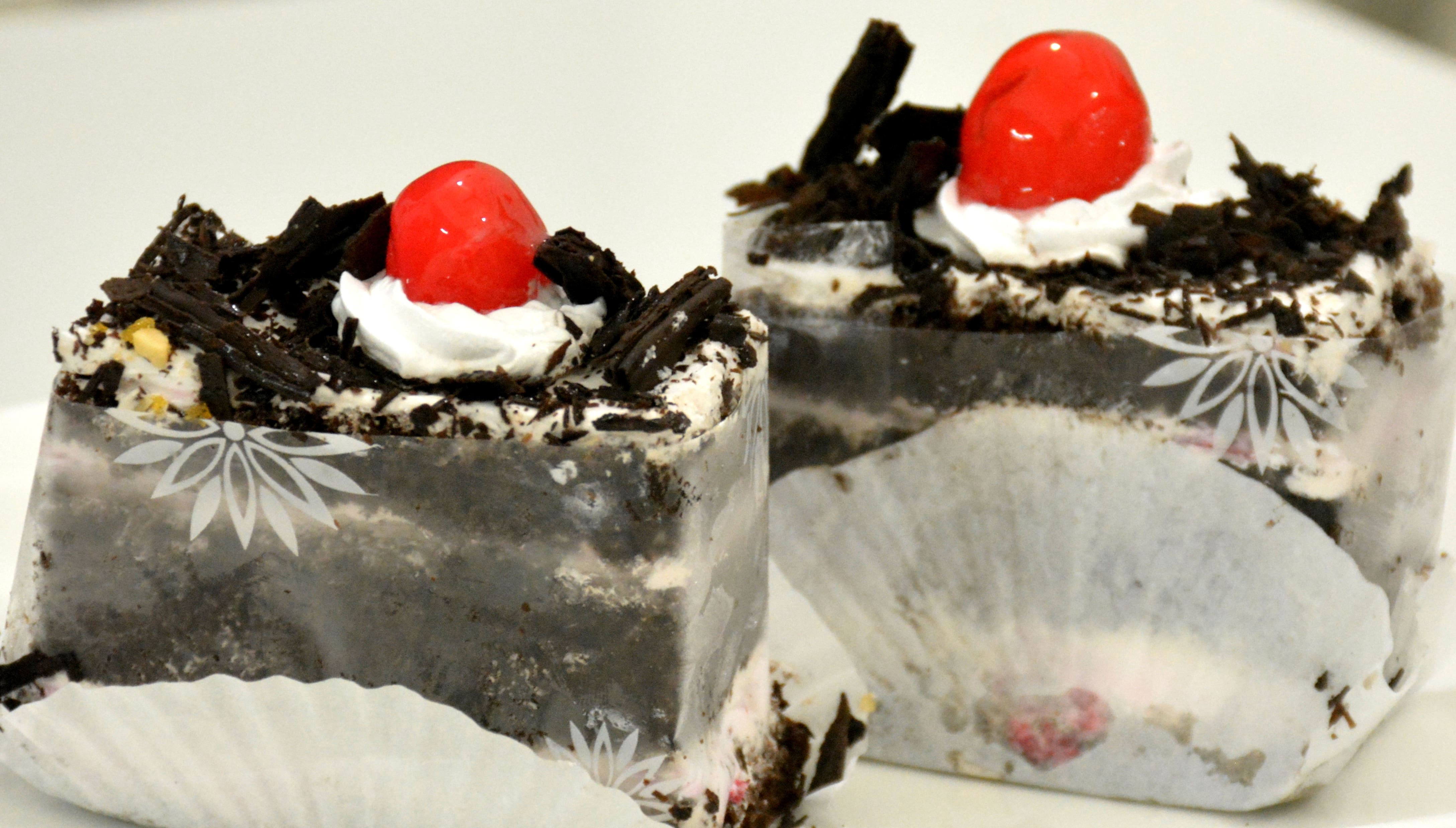 Bingo Cakes, Picnic Garden, Kolkata | Zomato