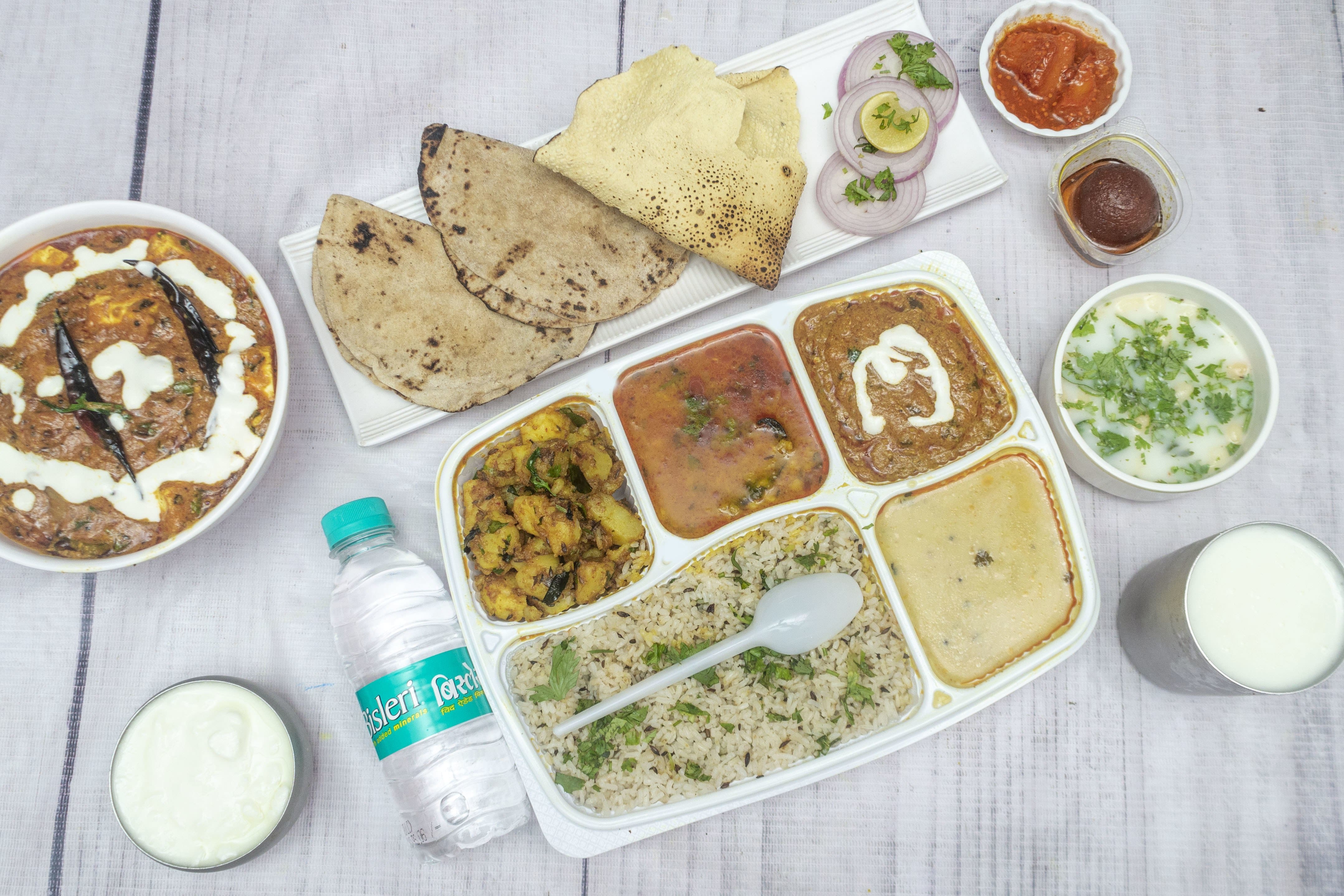 Hari Om Shrestha Dhaba, Sector 63, Noida order online - Zomato
