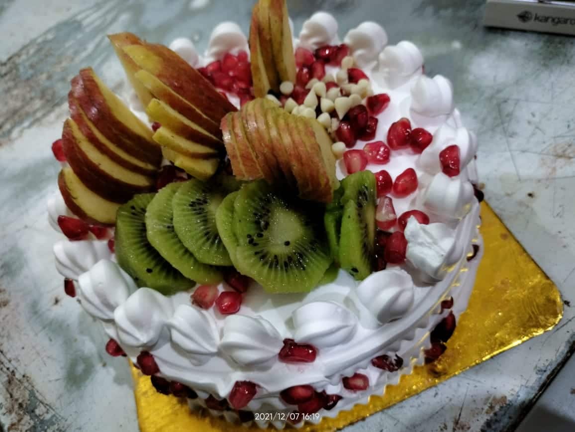 Menu of Mom's Bakery, Aashiana, Lucknow