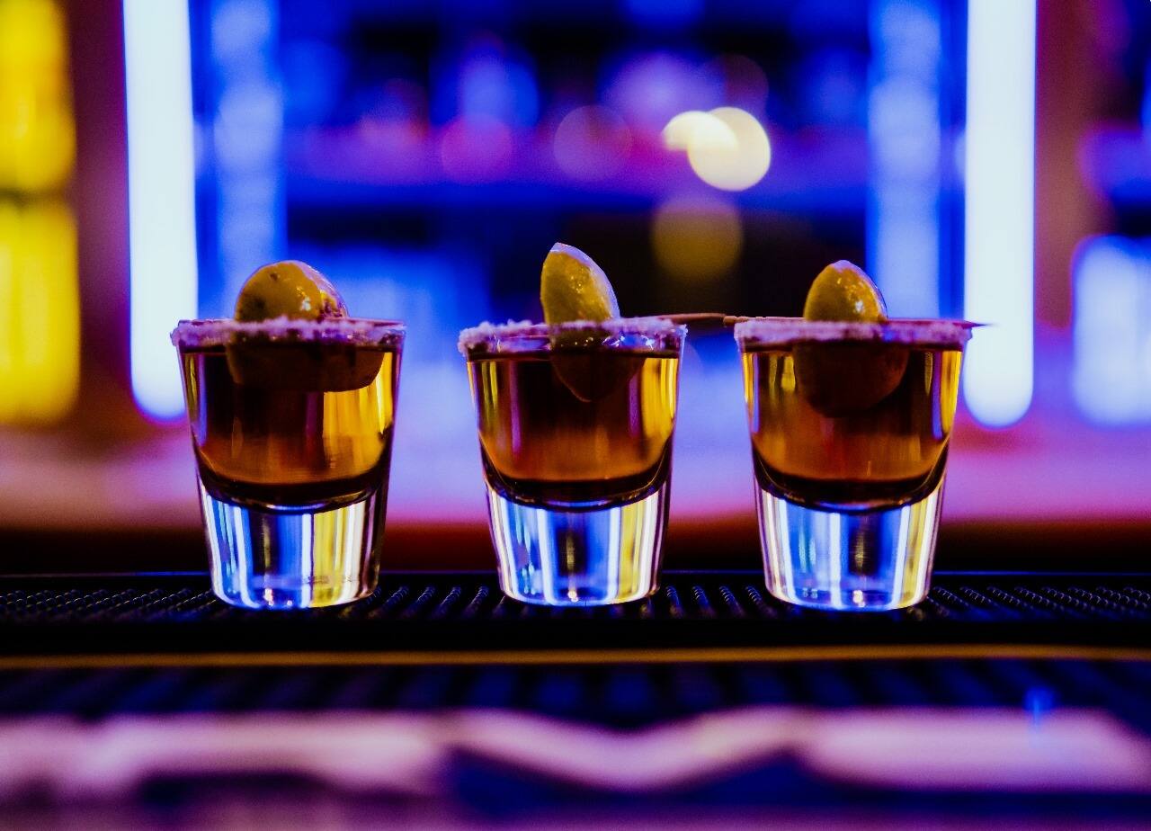 Fiasco - Bar And Grill, Chinar Park, Kolkata | Zomato