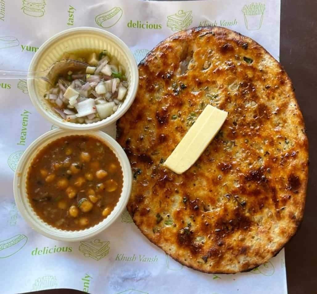 Prem Nath Kulche Wala, Town Hall order online - Zomato